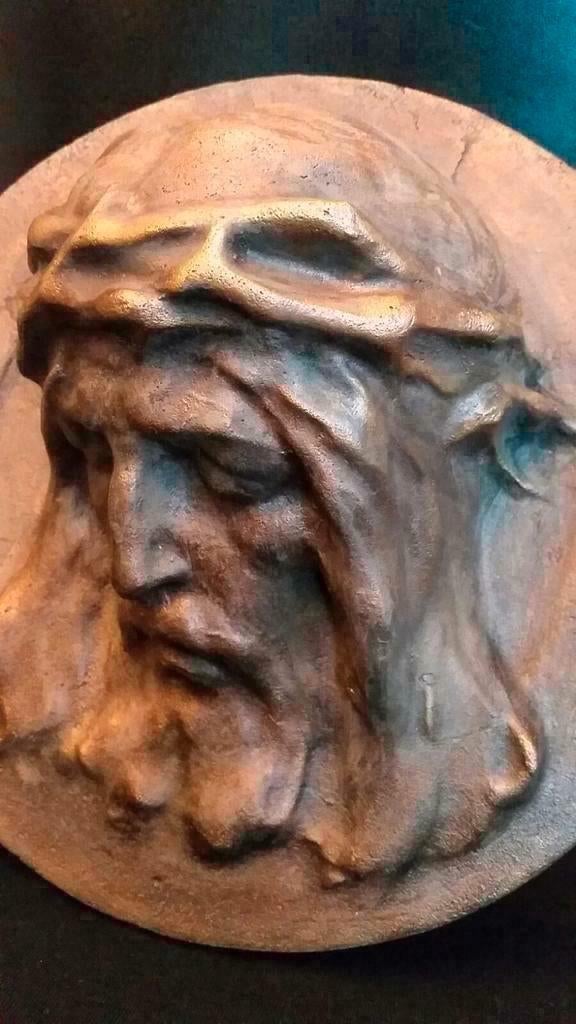 ≥ Bronzen Plaque in Relief Depicts Suffering of Christ, Brons — Antiek ...