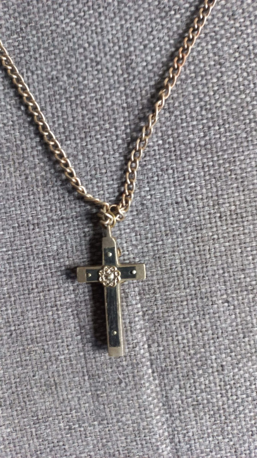 ≥ Ketting met kruisje - Zilverkleurig — Kettingen — Marktplaats