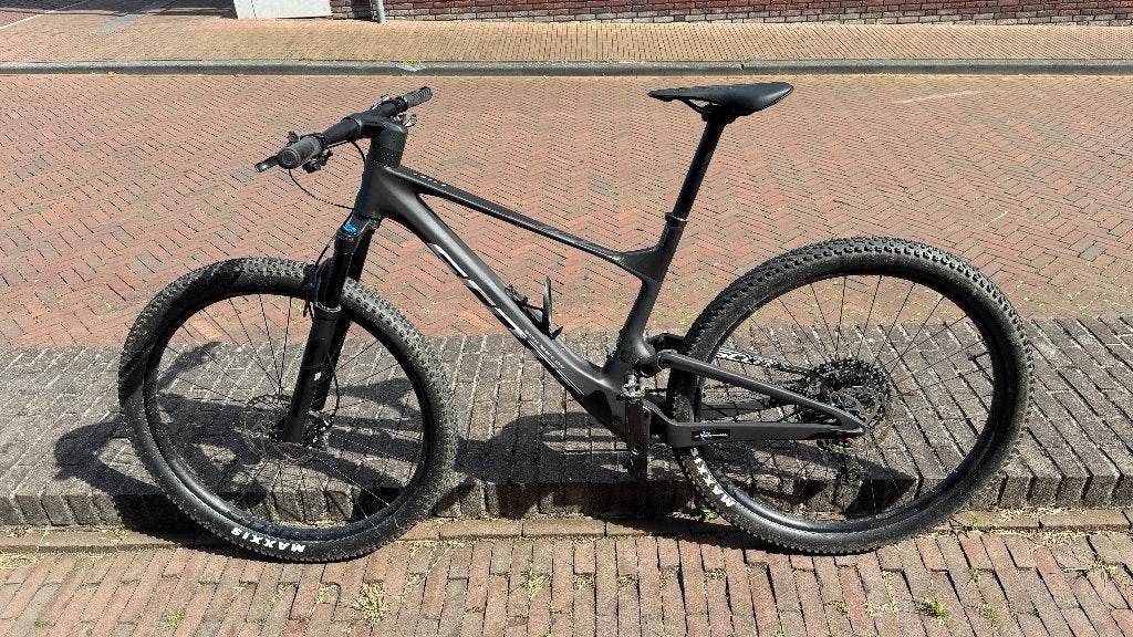 ≥ Scott Spark RC Team Fully, maat L, 29 inch, Carbon (m2407783078 ...