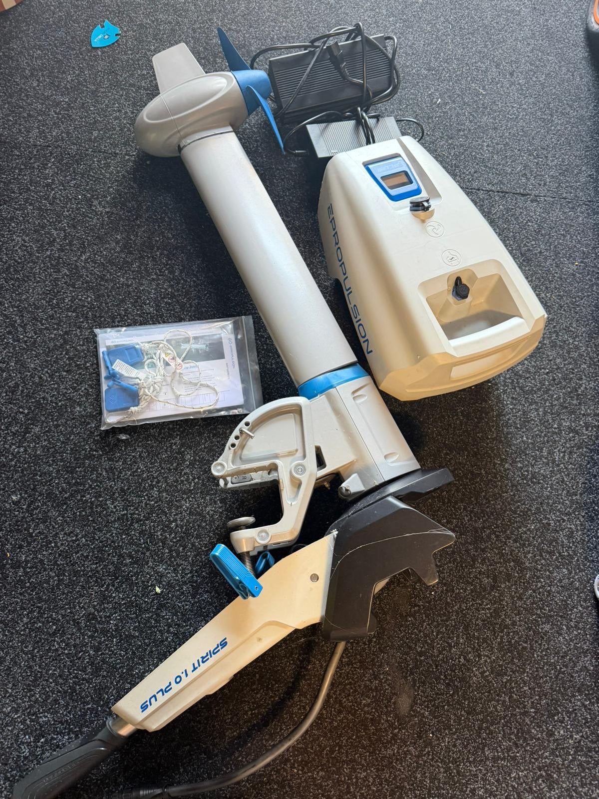 ≥ Elektrische buiten boord motor (m2413734361) — Buiten- en ...