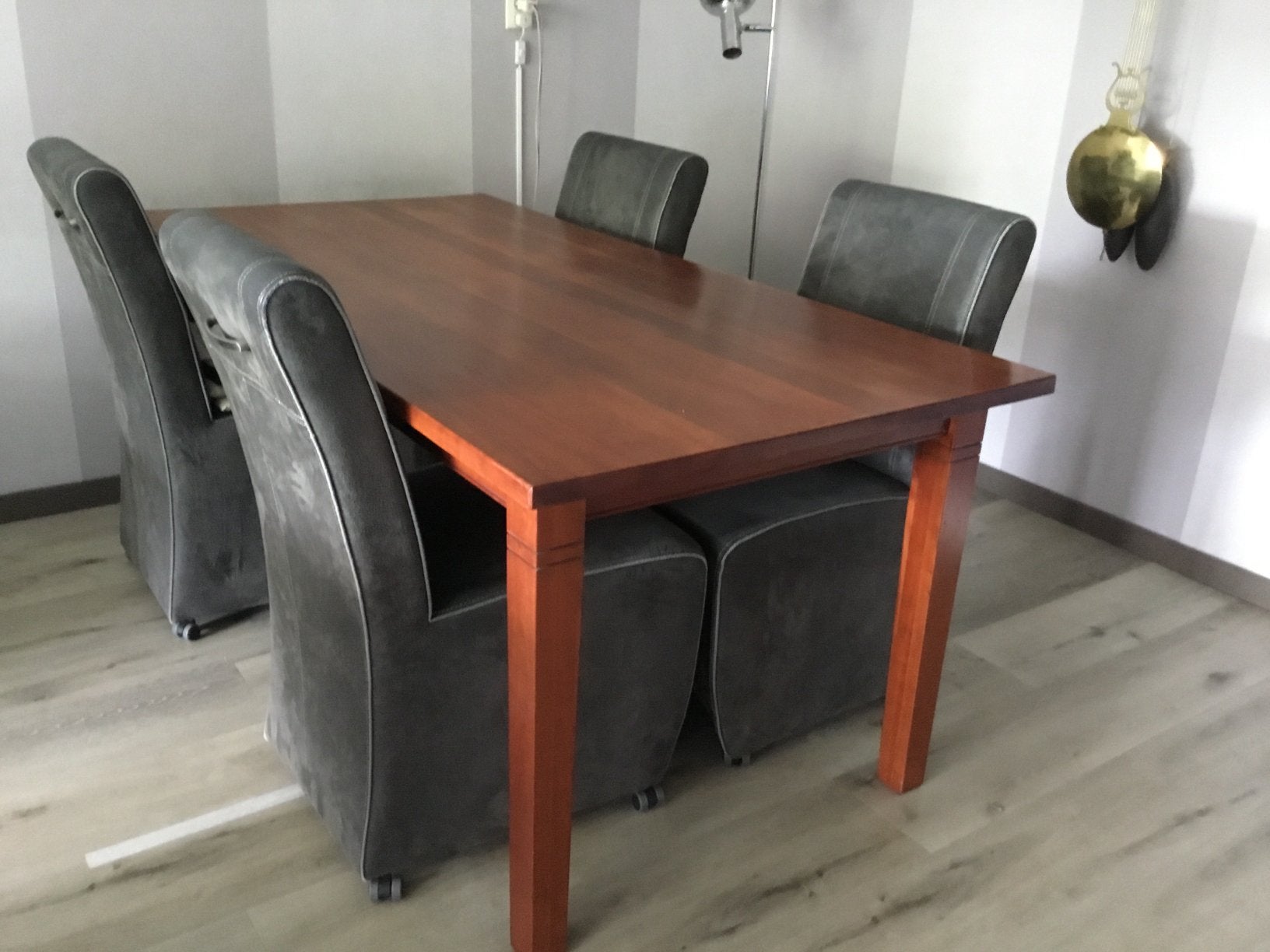 ≥ Echt kersenhouten tafel met 4 gratis stoelen (m2407916364) — Tafels ...