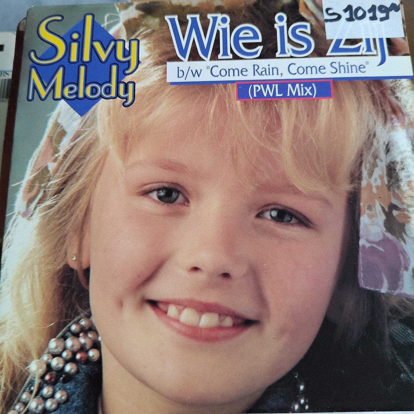 ≥ Silvy Melody - Wie is Zij (PWL Mix) Vinyl Single (m2408041283 ...