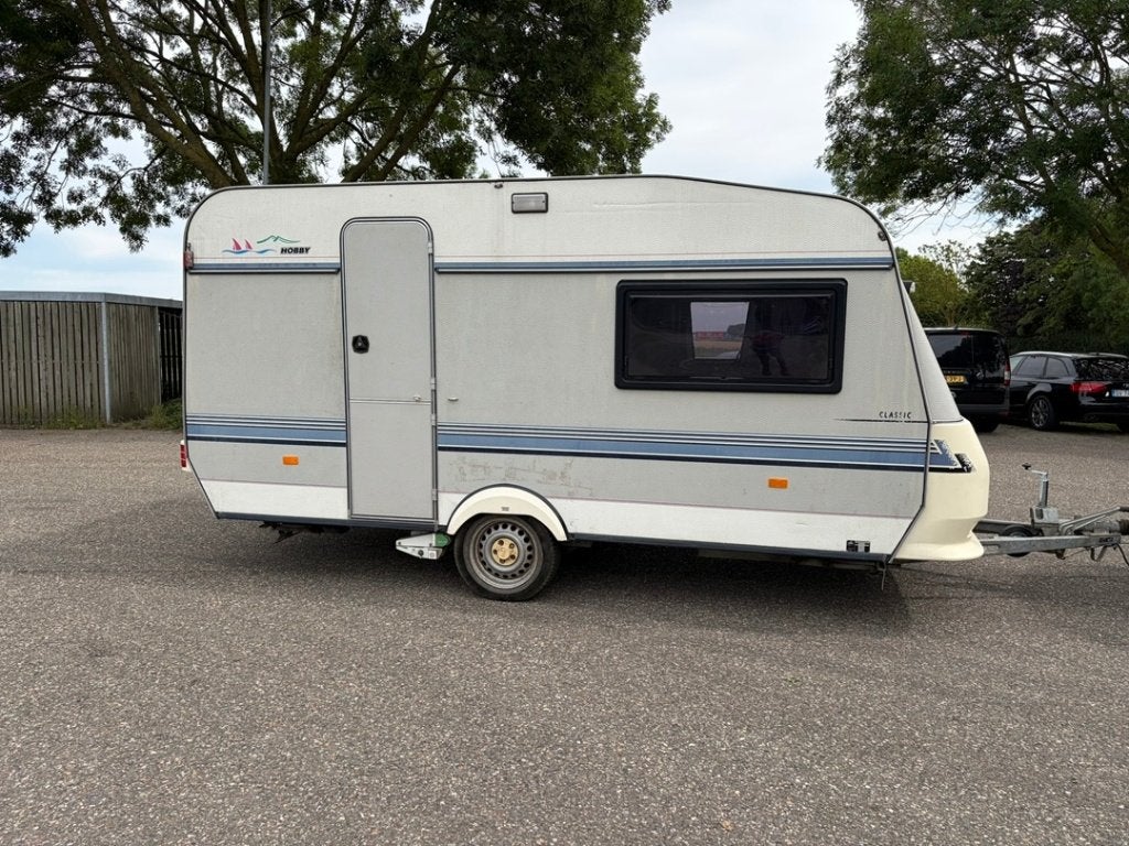 ≥ Hobby Classic model 425 met voortent en mover (m2415804784 ...