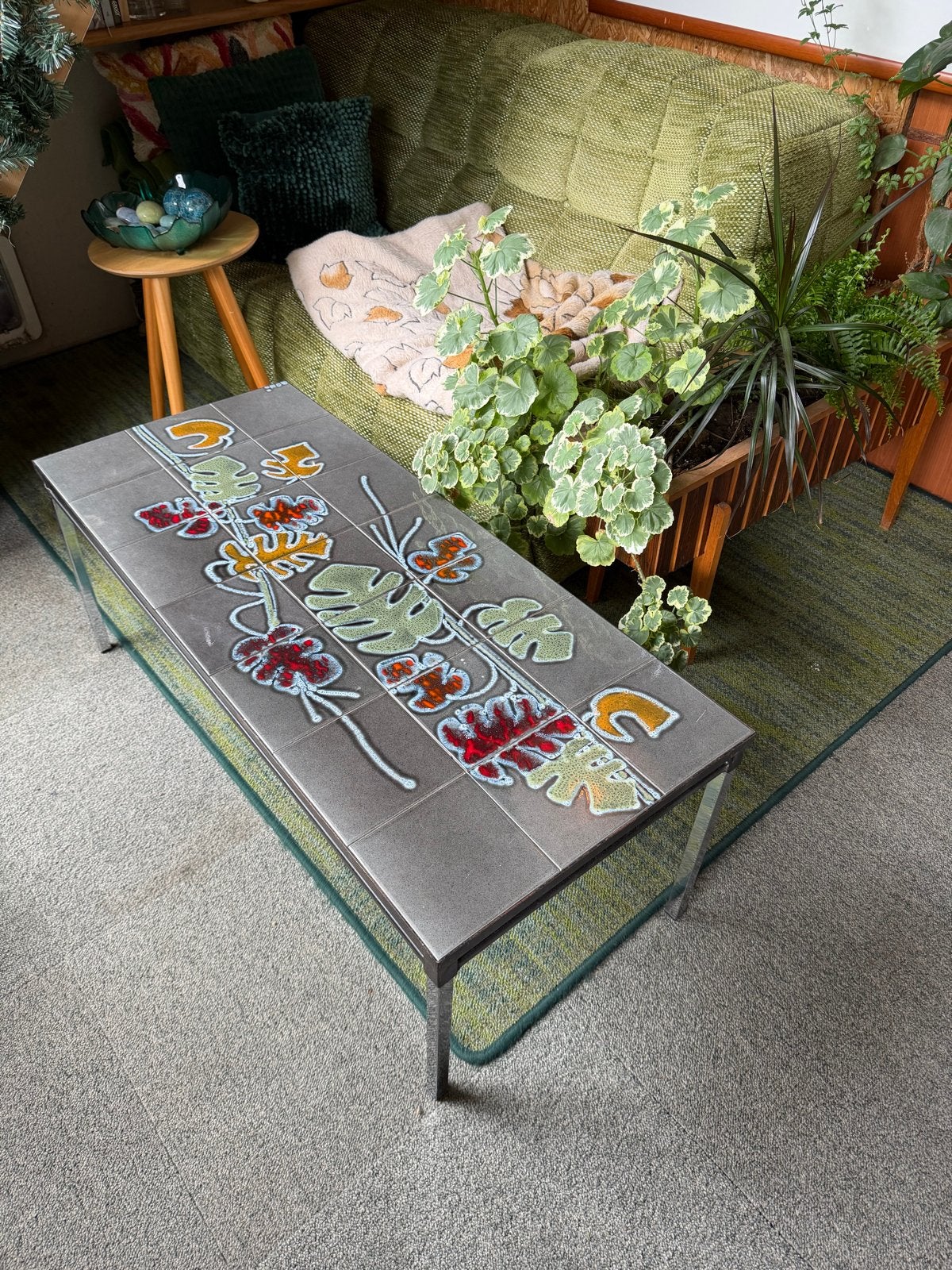≥ Vintage salontafel met keramisch tegelblad – jaren ’60/’70 — Tafels ...