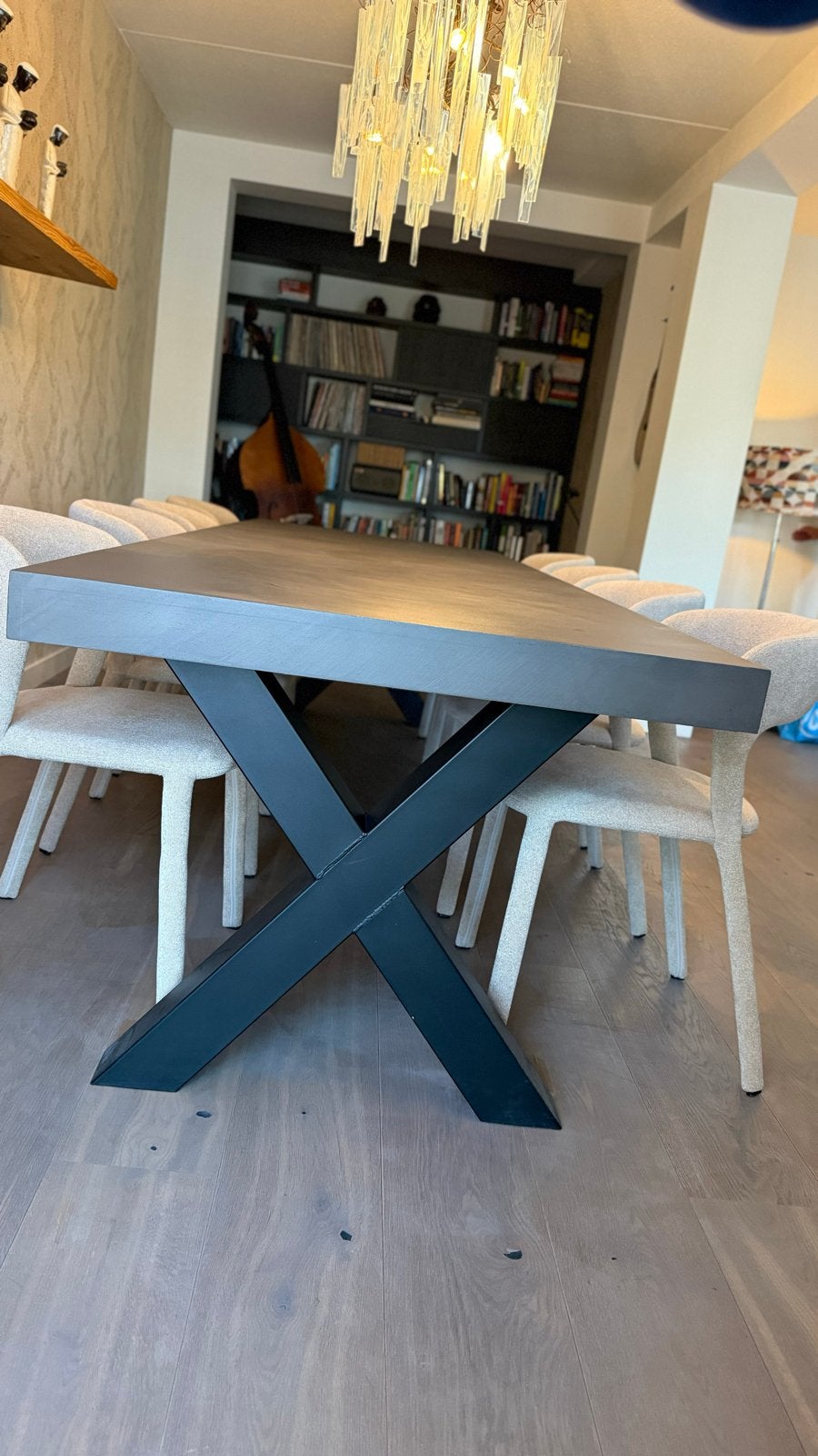 ≥ Moderne Betonlook Eettafel met metalen X-poten — Tafels | Eettafels ...
