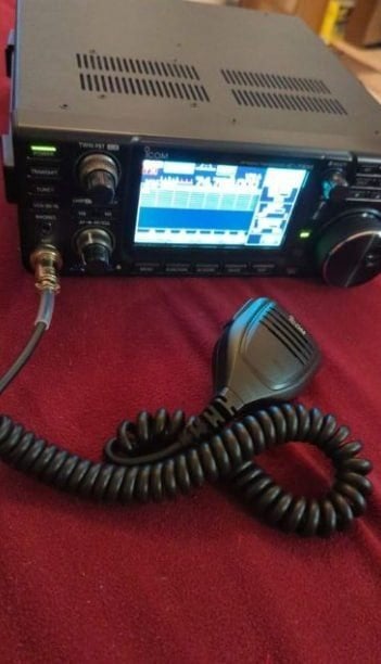≥ Icom IC-7300 HF/50MHz Transceiver 100W + koffer — Zenders en ...