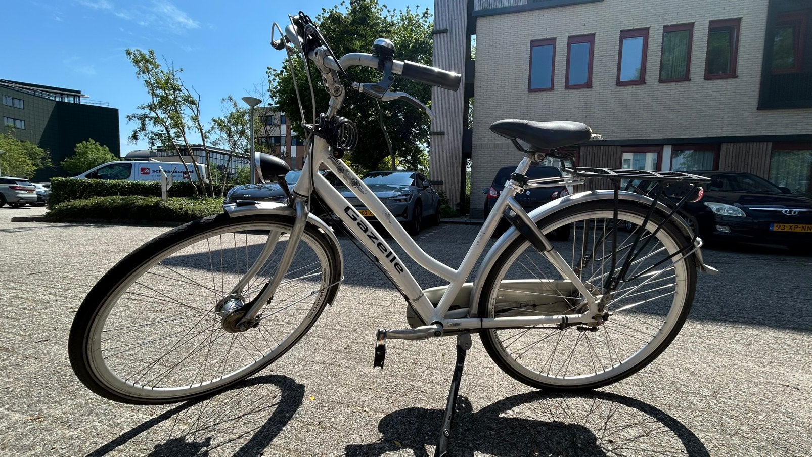≥ Witte gazelle fiets URGENT — Fietsen | Dames | Damesfietsen — Marktplaats