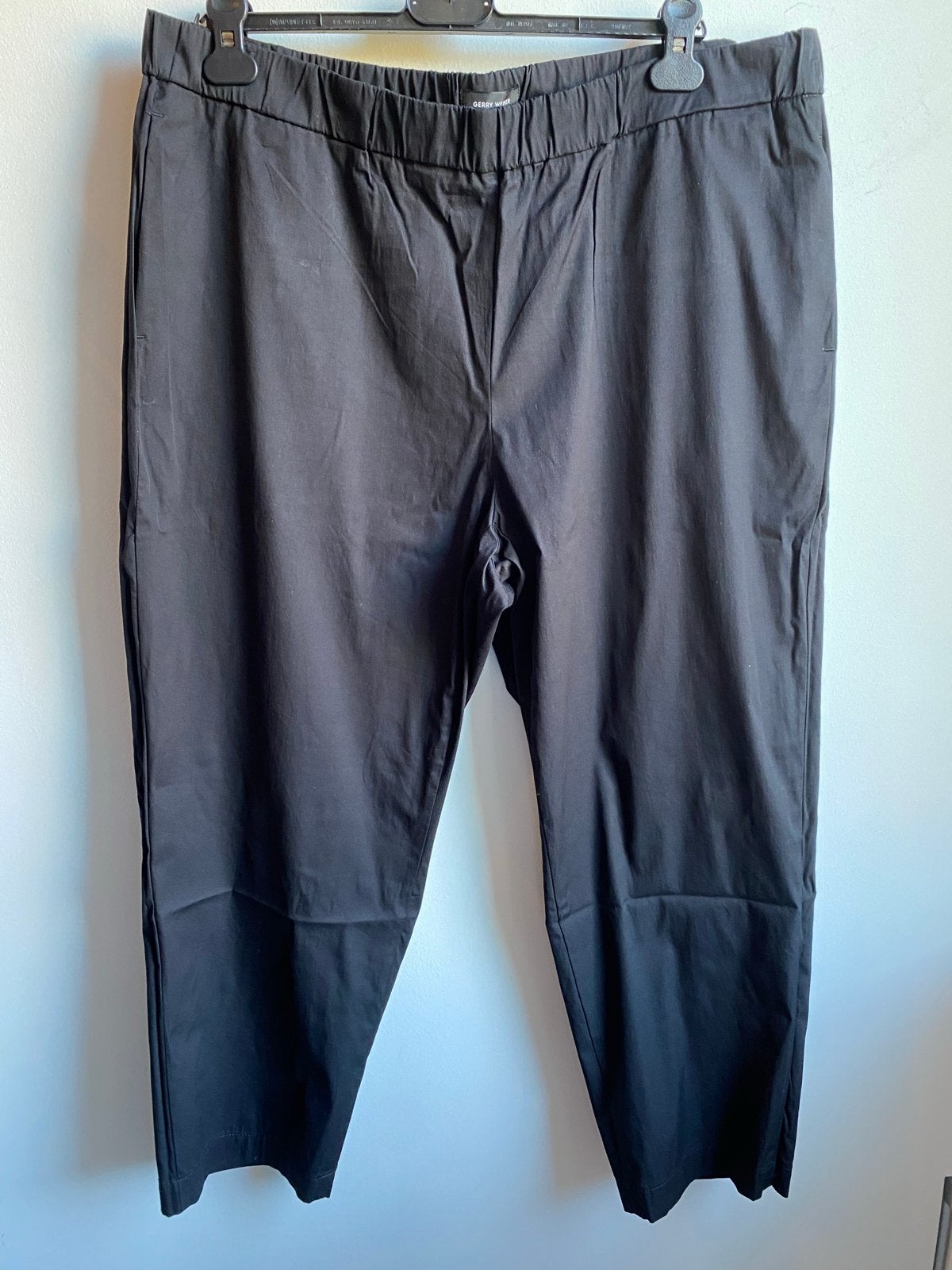≥ Gerry Weber Zwarte Broek Maat 48R — Broeken en Pantalons — Marktplaats