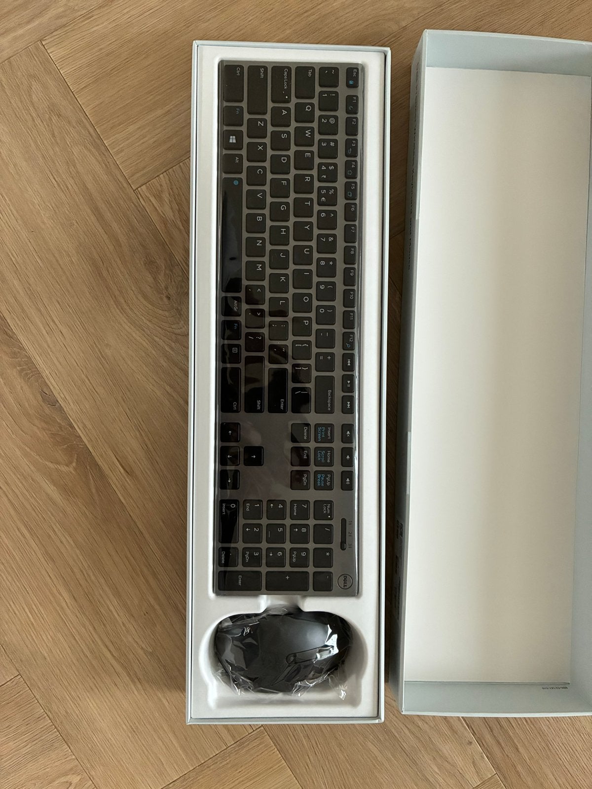 ≥ Dell KM717 Draadloos Toetsenbord en Muis Set - Qwerty — Toetsenborden ...