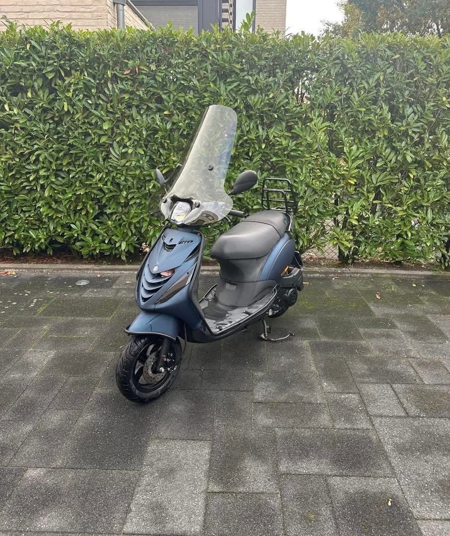 ≥ Donkerblauwe Zip incl. Slot — Scooters | Piaggio — Marktplaats