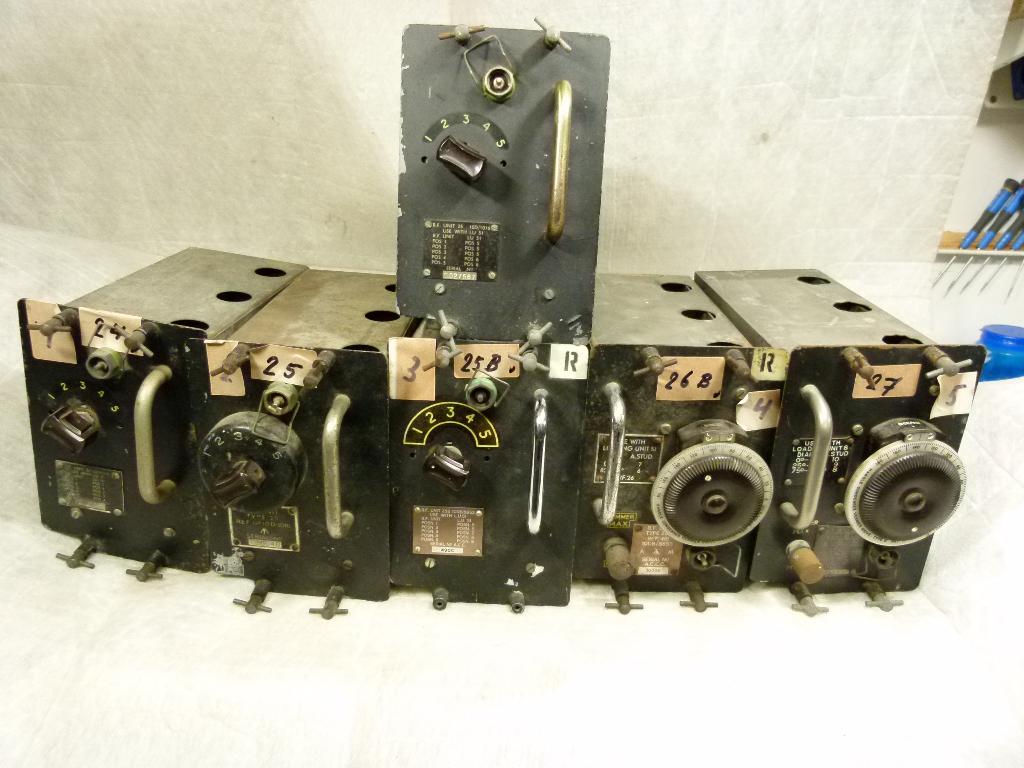 ≥ Engelse WW2 GEE navigatie plugin's: RF Unit 24, 25 26 and 27 ...