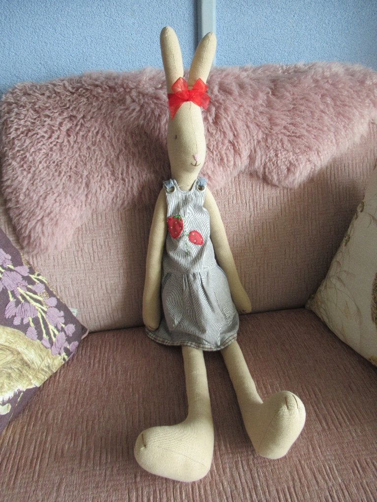 ≥ MAILEG KONIJN CA.82 CM VERZENDEN MOGELIJK — Poppen — Marktplaats