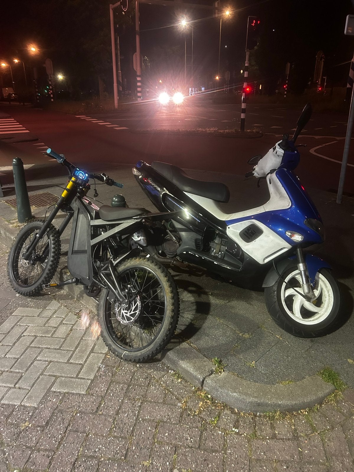 ≥ GT2000 Elektrische Fiets 60KMH — Snorfietsen en Snorscooters ...