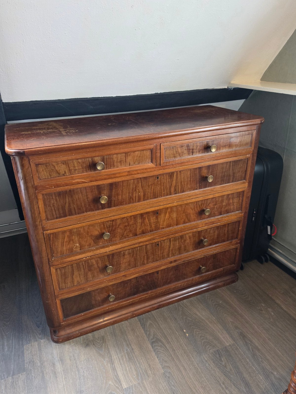 ≥ Antieke ladekast van hout met 6 lades — Antiek | Meubels | Kasten ...