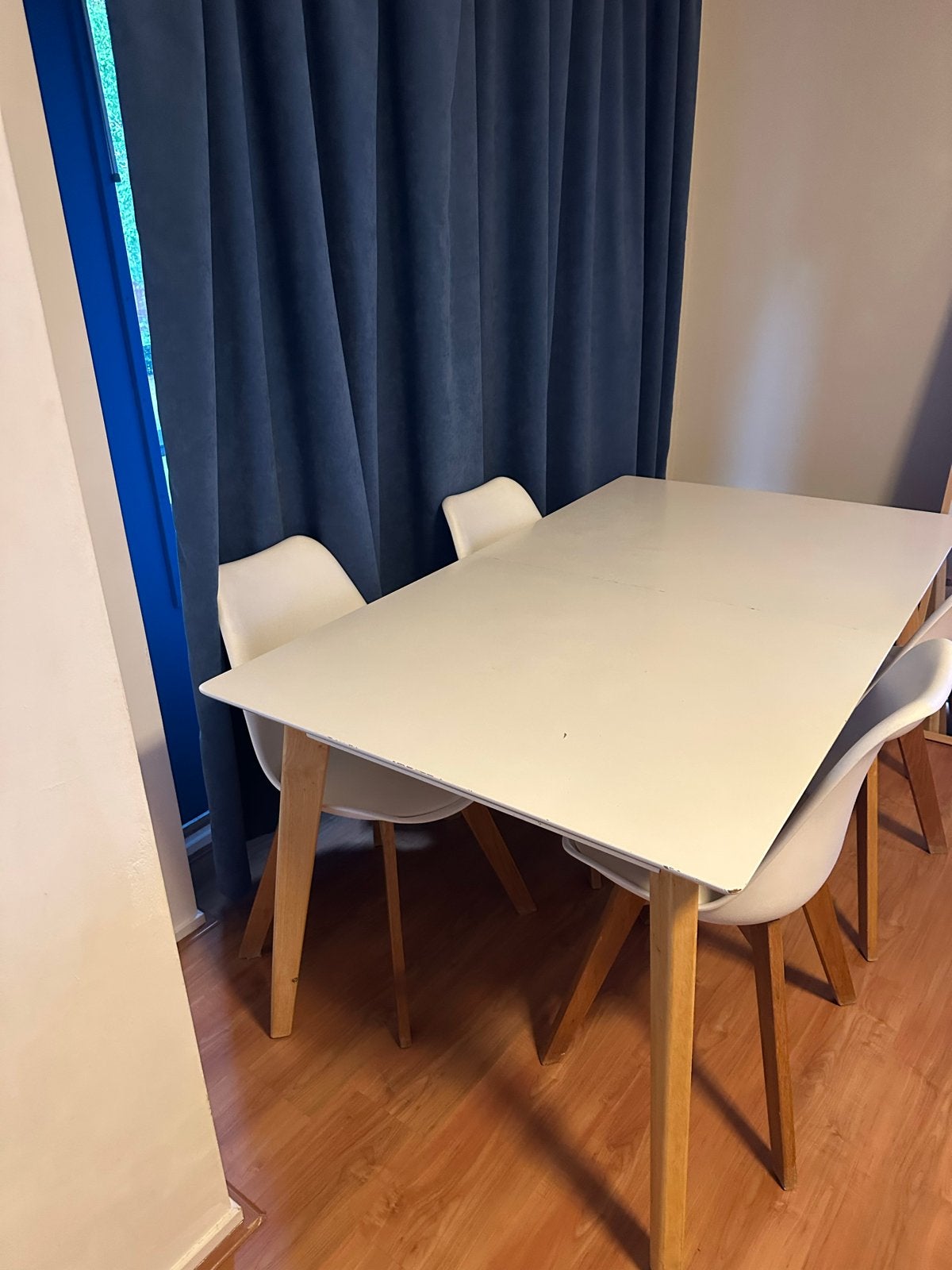 ≥ Gebruikte eettafel, schoon, met klein krasje (160x90cm) — Tafels ...