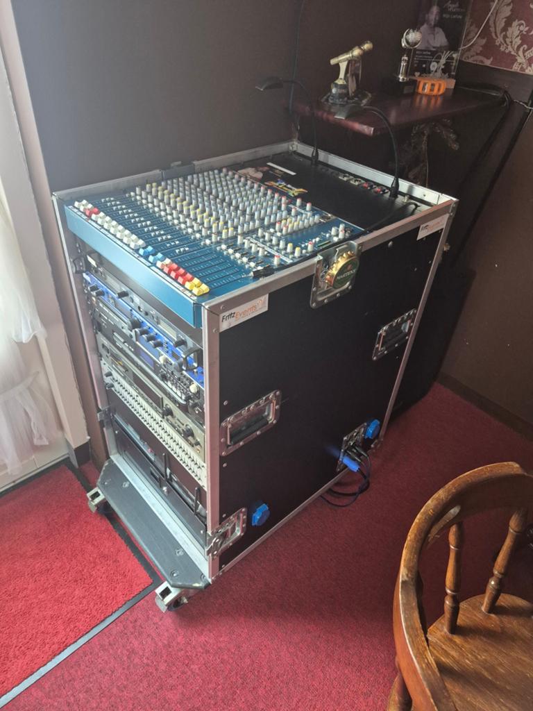 ≥ Complete geluidsinstallatie in flightcase — Mengpanelen — Marktplaats