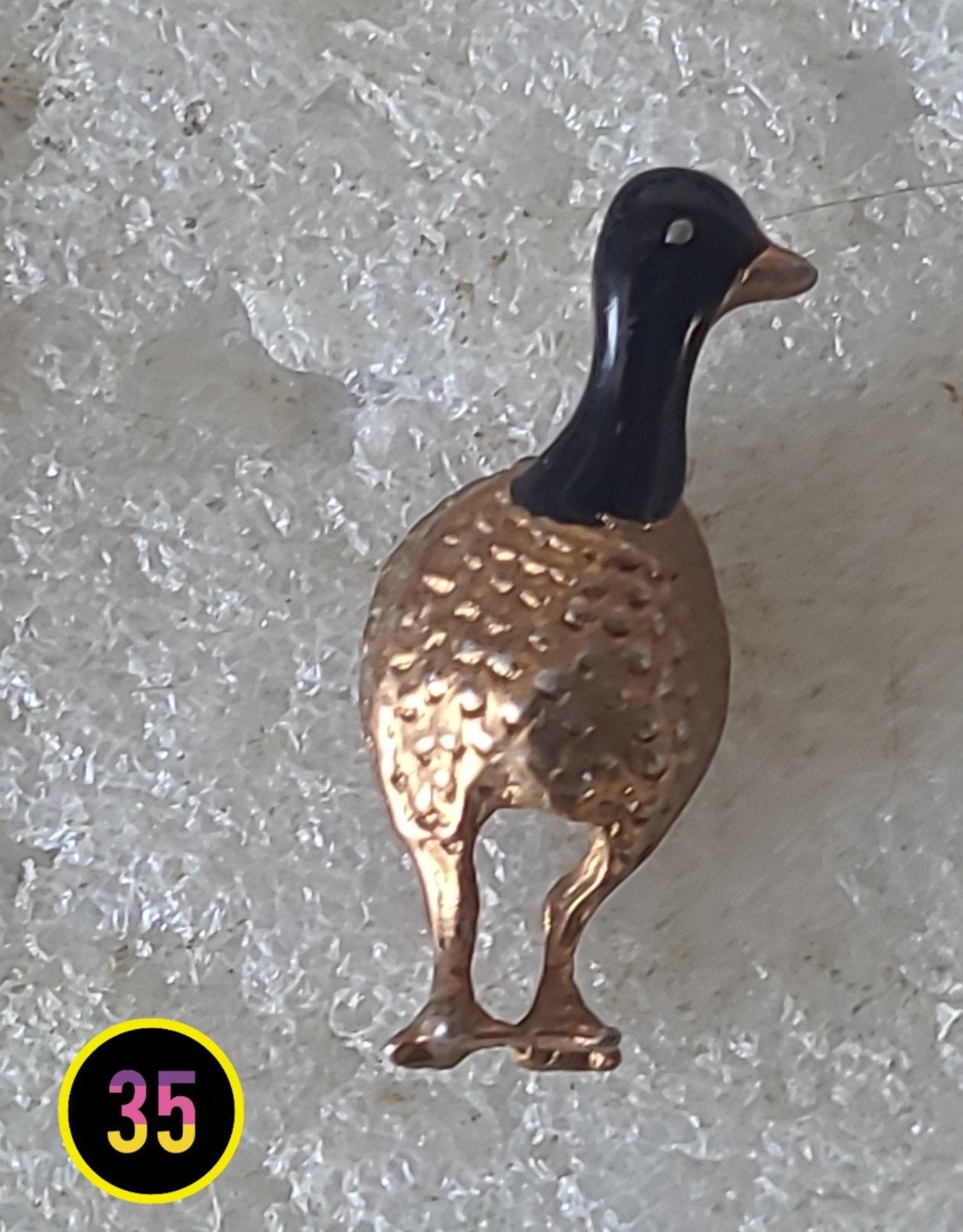 ≥ Vintage Eend Pin - Goudkleurig met Zwarte Kop — Broches — Marktplaats