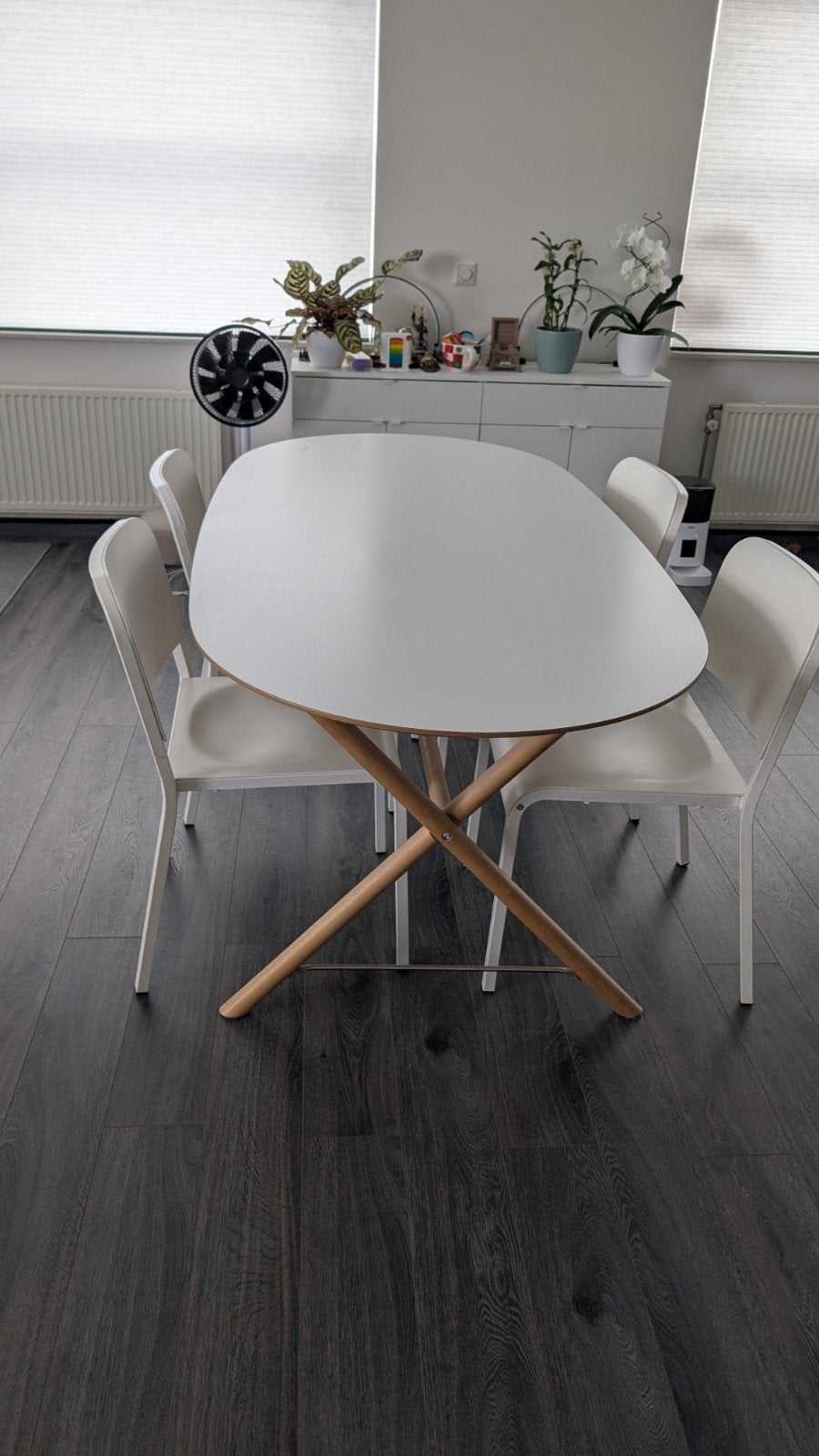 ≥ IKEA Slähult/Dalshult eettafel met 4 Janinge stoelen — Tafels ...