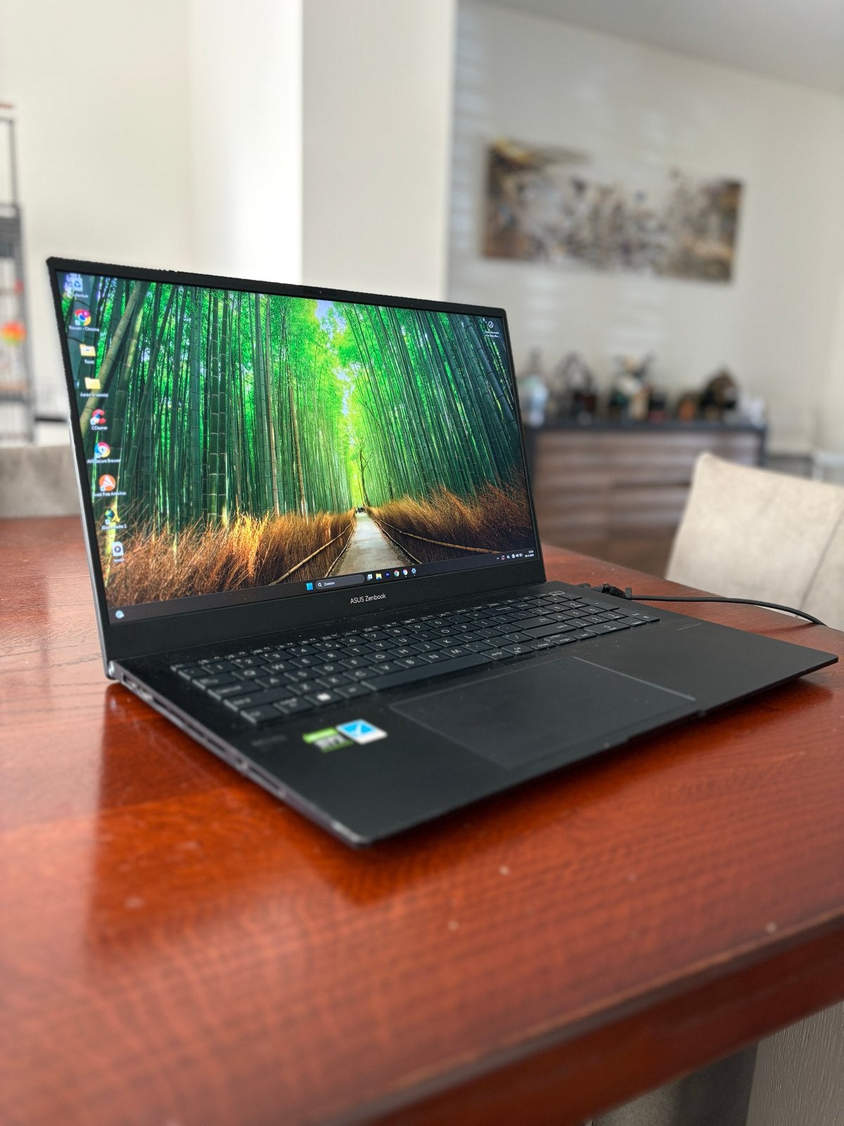≥ ASUS Zenbook Laptop 17 Inch (m2405102029) — Windows Laptops — Marktplaats