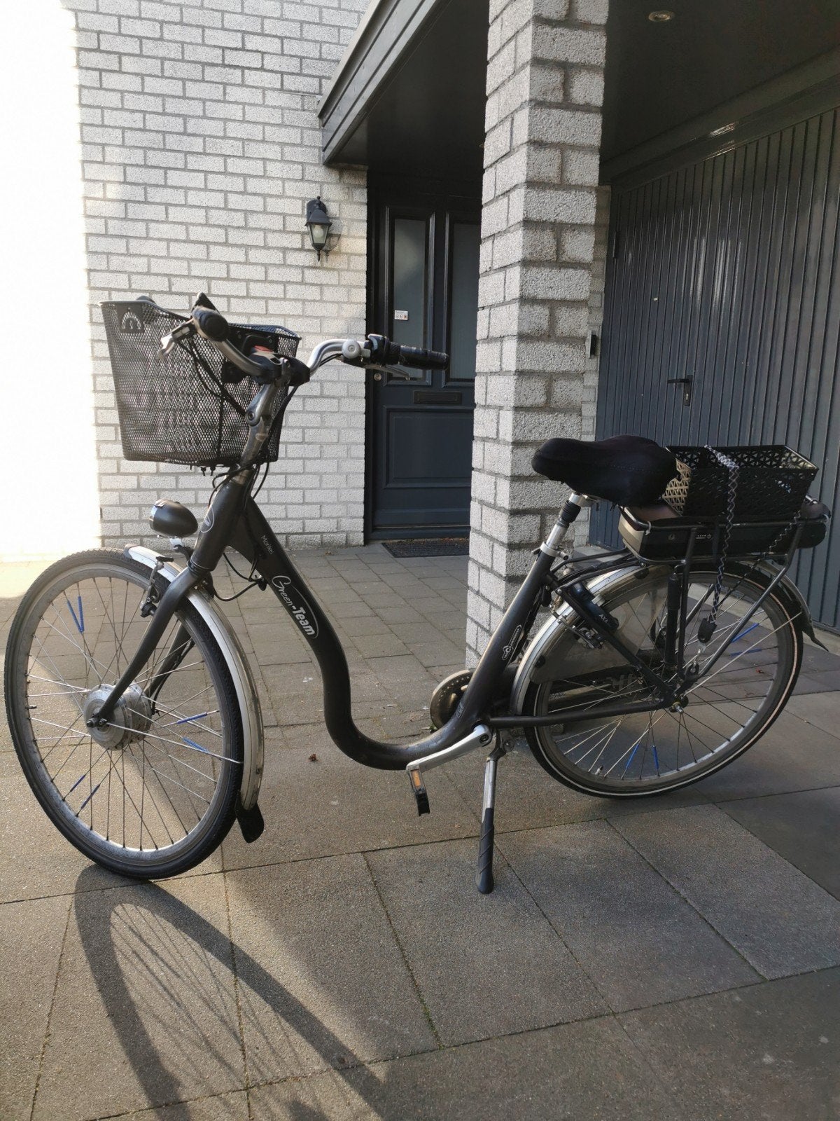 ≥ Green-Team elektrische fiets met mand en accu — Elektrische fietsen ...