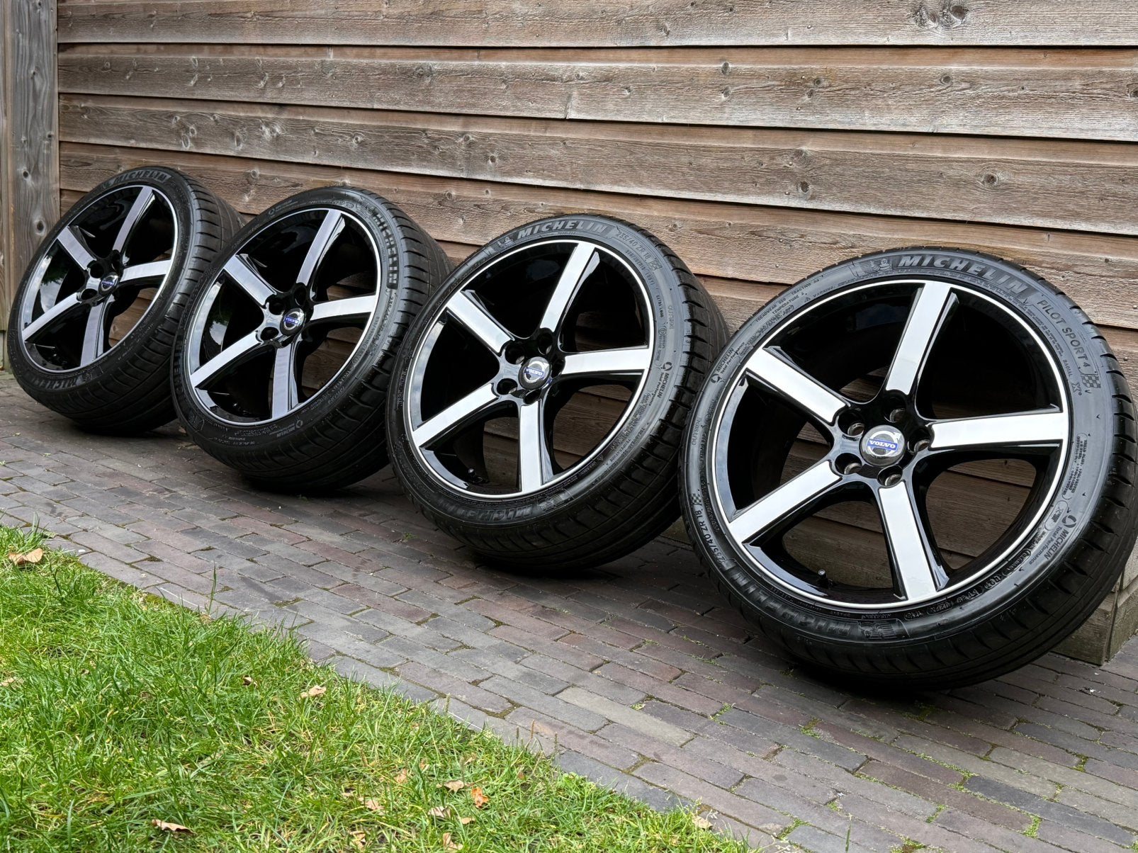 ≥ Orig DEMO Volvo C70 Midir C 18 inch velgen + zomerbanden — Banden en ...