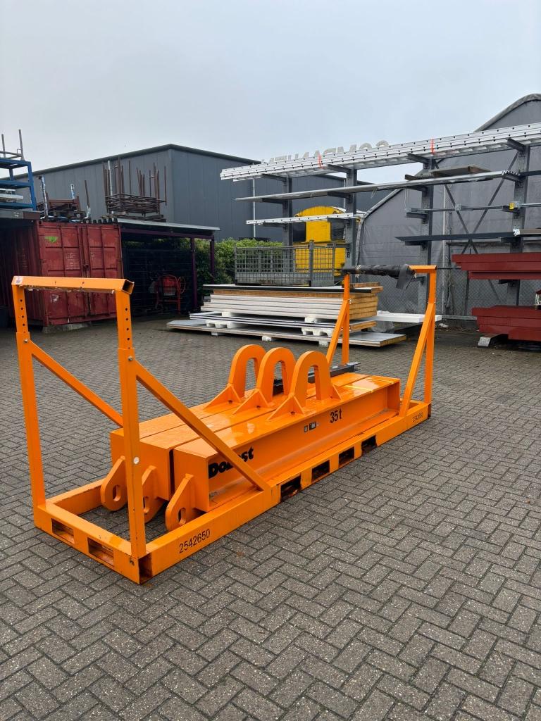 ≥ Evenaar / hijsjuk 35 ton. 3 st. beschikbaar. Bouwjaar 2025. — Lieren ...