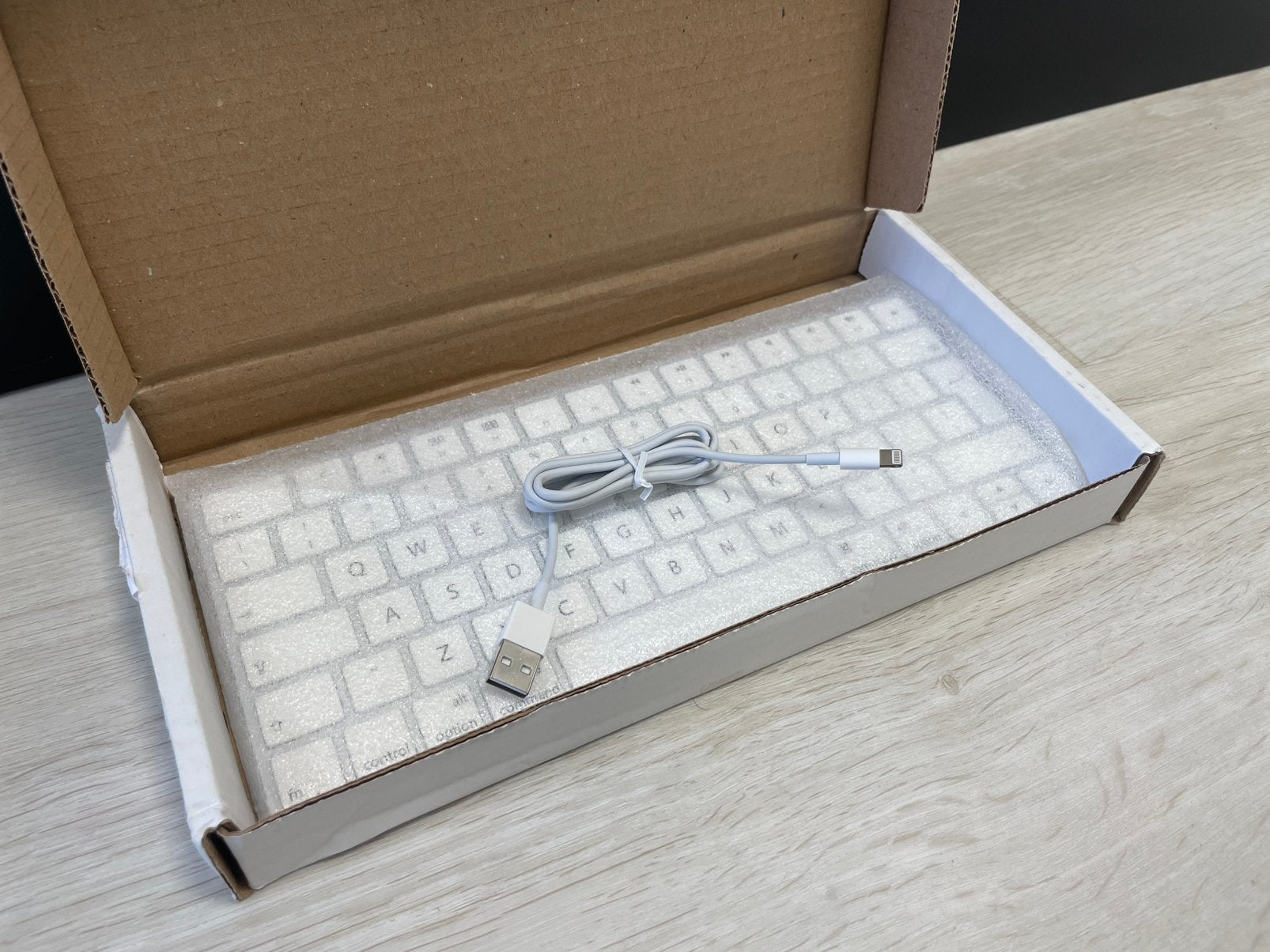 ≥ Apple Magic Keyboard (QWERTY) - Zo goed als nieuw — Toetsenborden ...