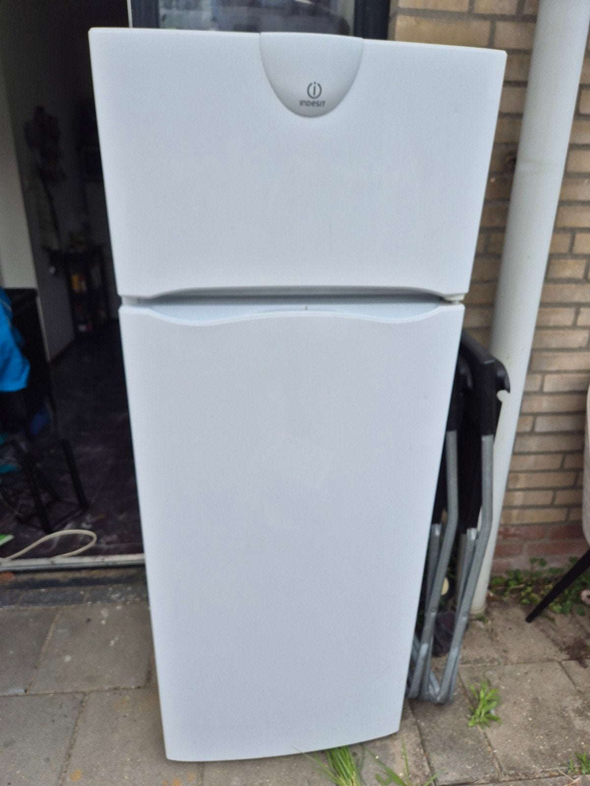 ≥ Indesit Koelkast met Vriesvak - Wit, Goede Staat — Koelkasten en ...