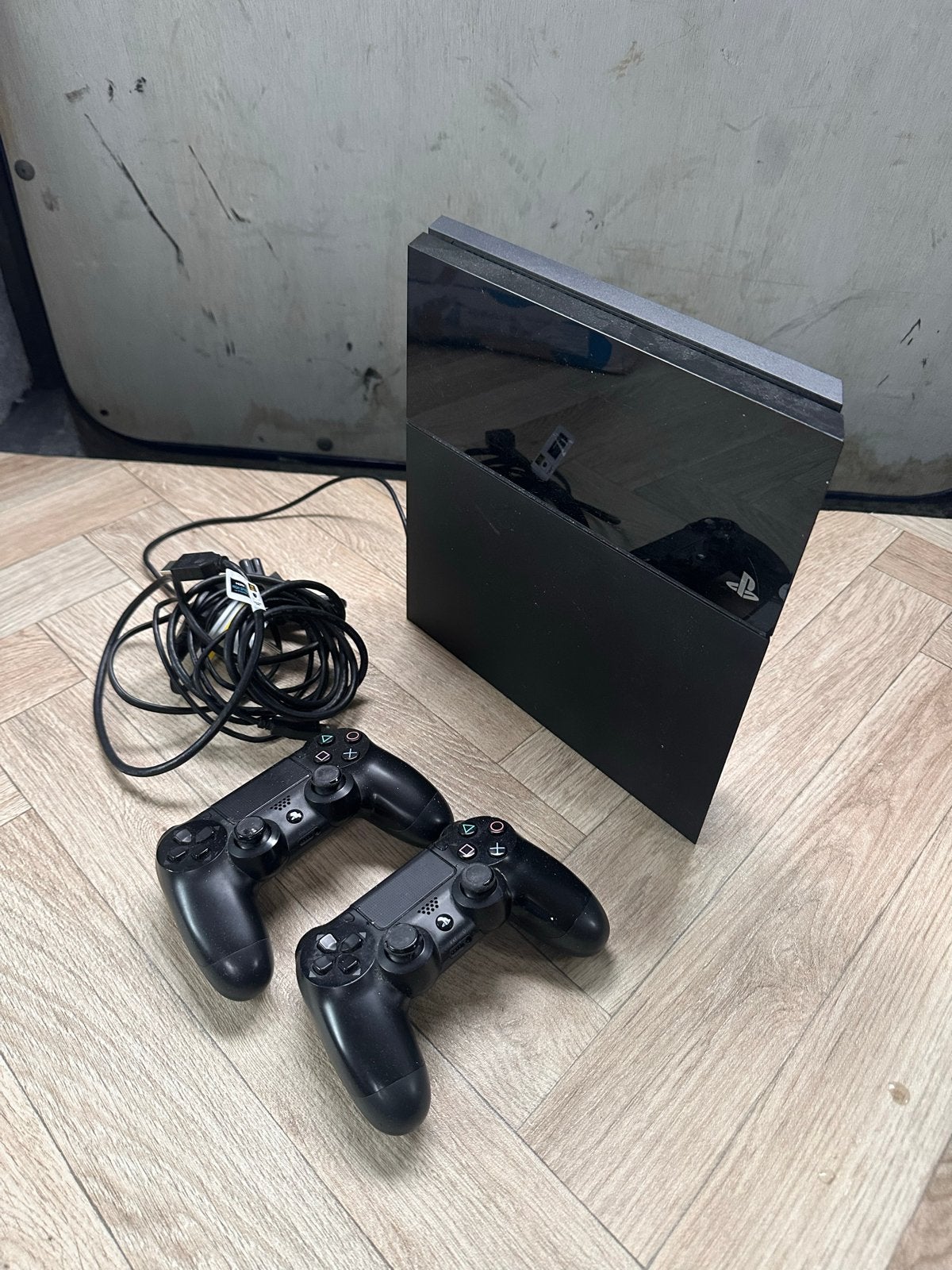 ≥ PlayStation 4 met 2 controllers en 15 games — Spelcomputers | Sony ...