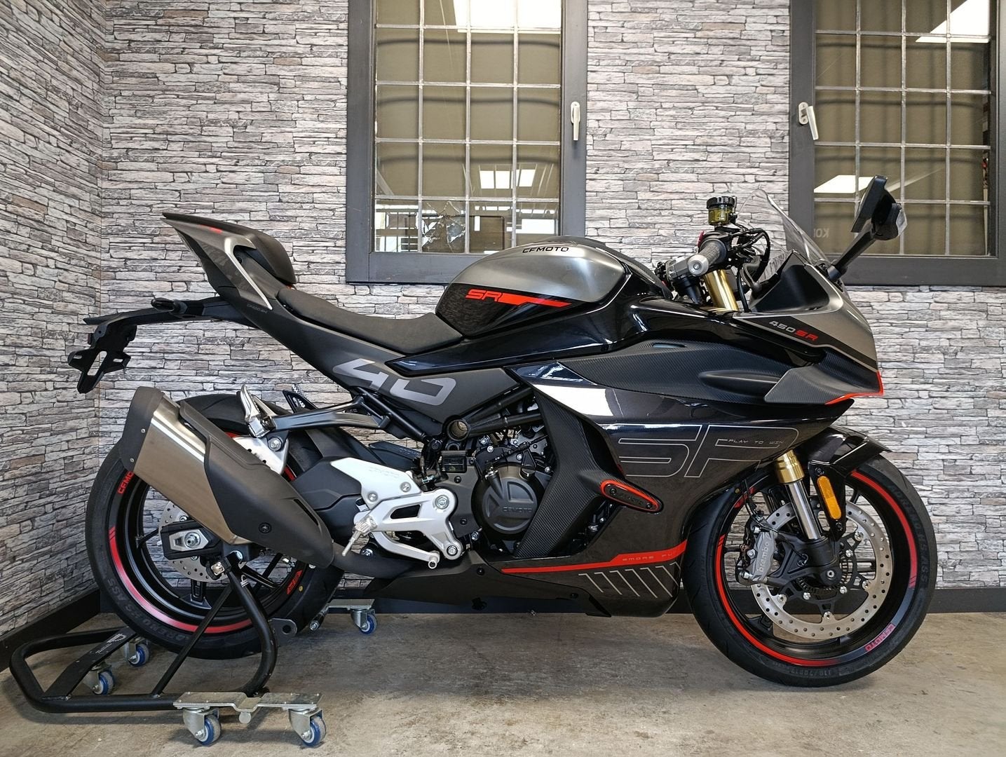 ≥ CFMOTO 450 SR bj 2026 met traction control 450SRS 35kw A2 ...