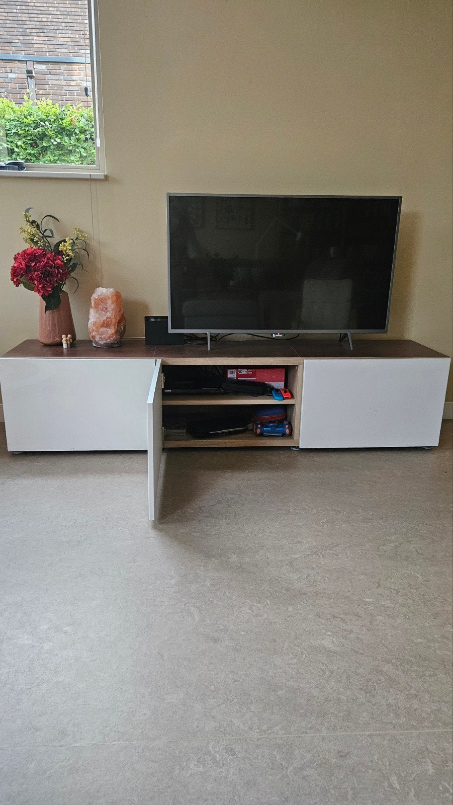 ≥ IKEA Besta tv-meubel met meubelsticker - gratis af te halen — Kasten ...