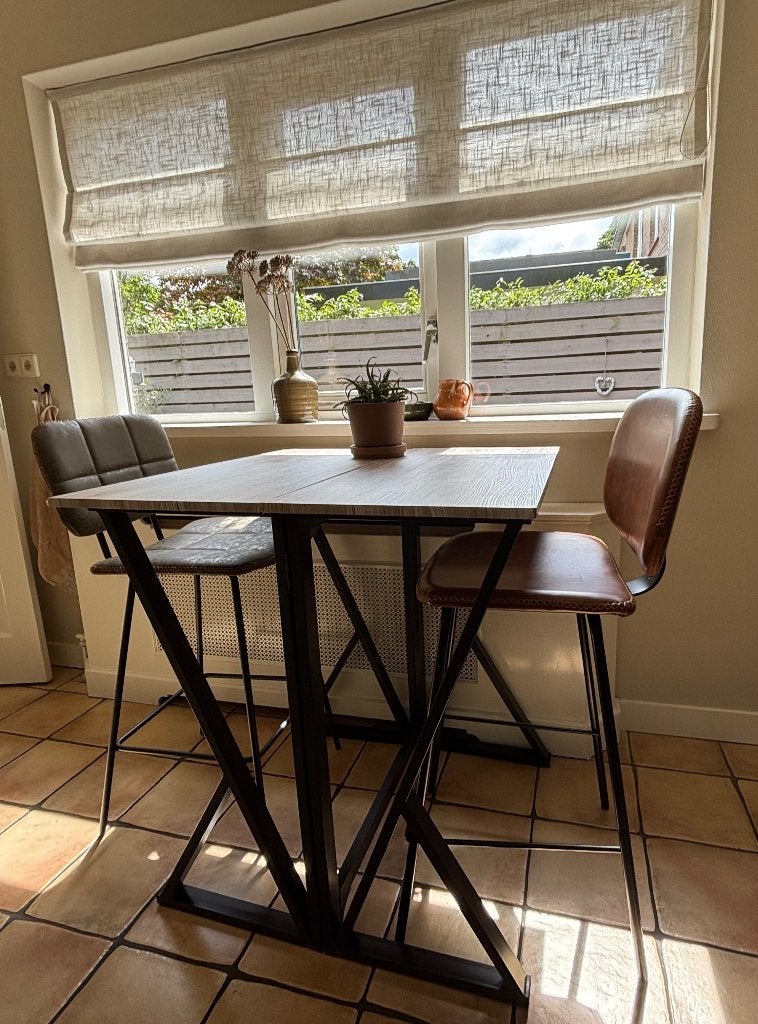 ≥ Barstoelen (Loods5) met uitklapbare bartafel — Barkrukken — Marktplaats