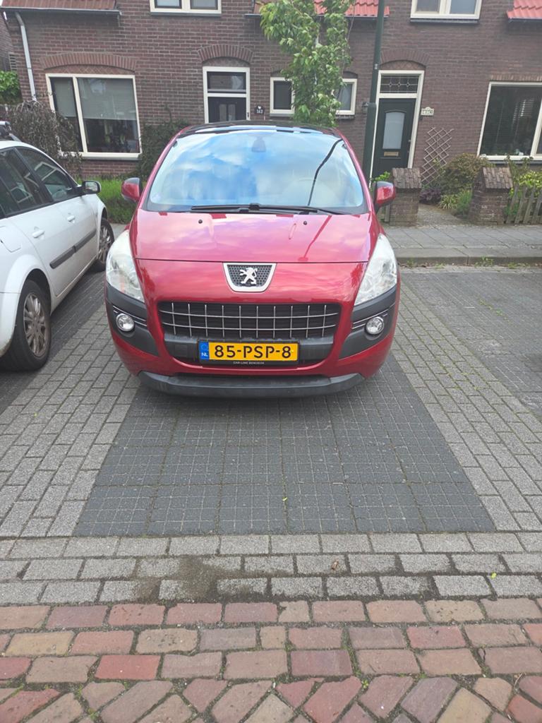 ≥ Peugeot 3008 1.6 VTI 2011 Rood moet met spoed weg — Peugeot — Marktplaats