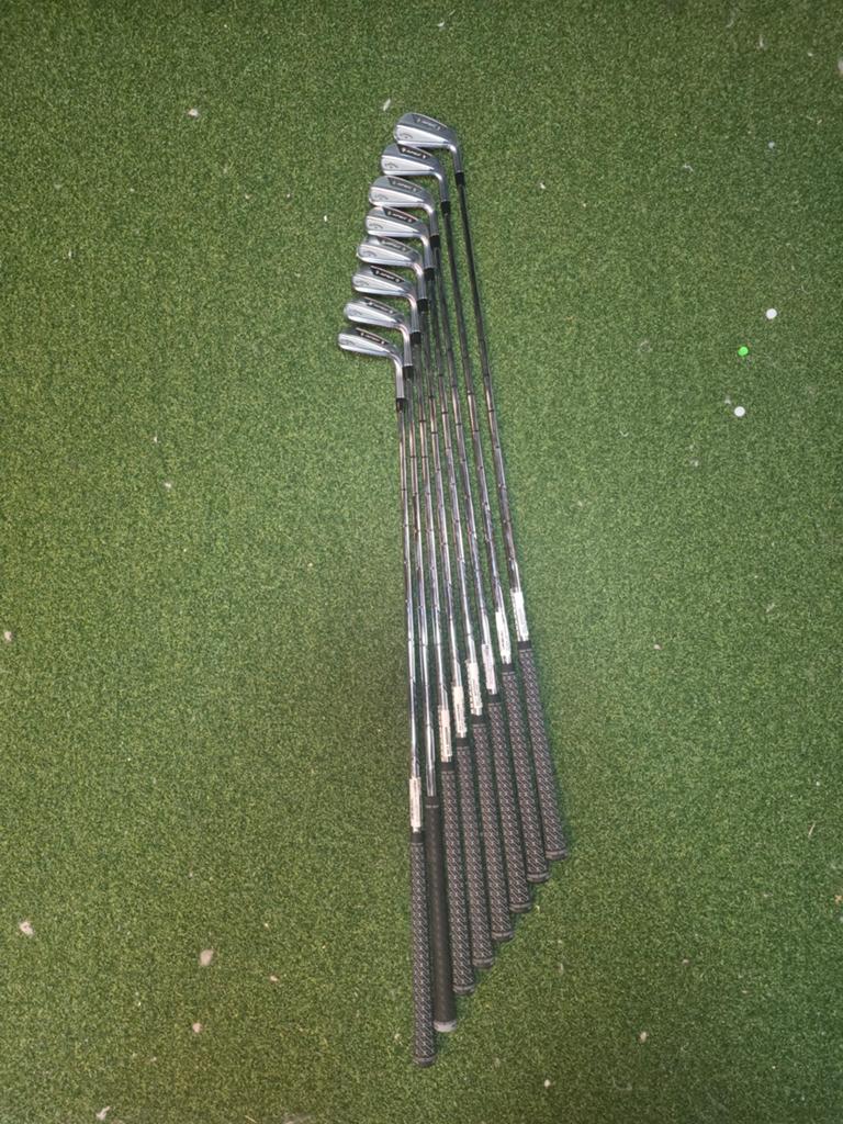 ≥ Callaway Apex pro 2024 IJzerset 4-P + AW Nieuw — Golf — Marktplaats