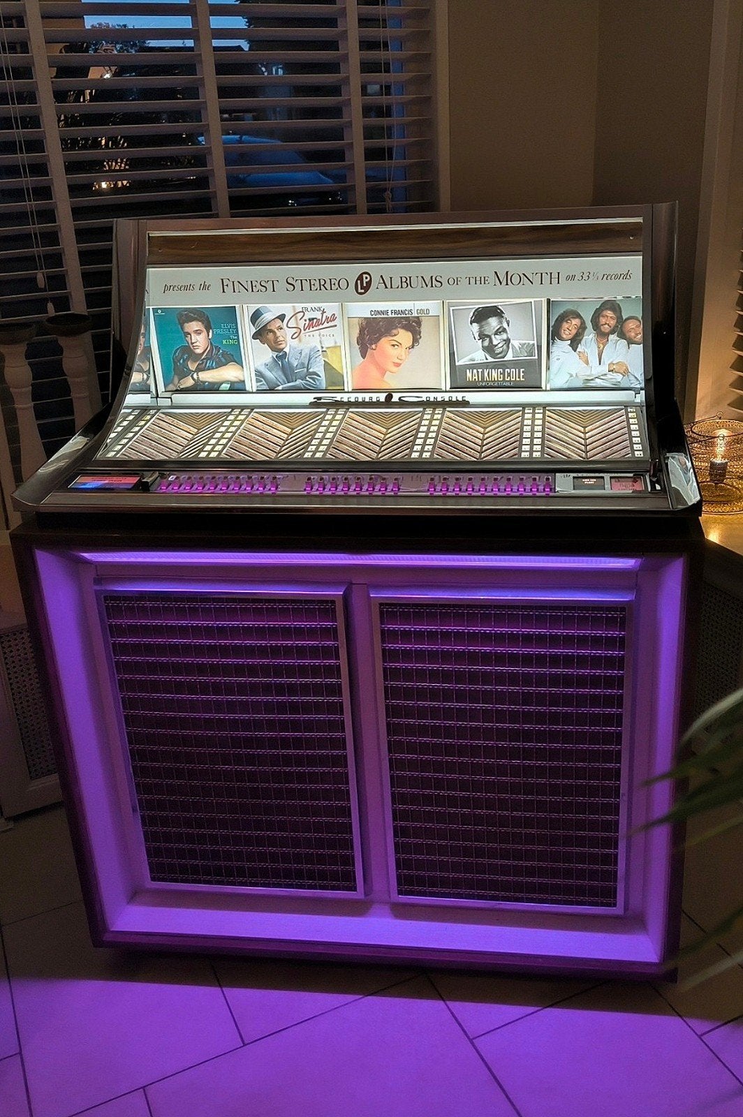 ≥ Prachtige Seeburg LPC1 jukebox (1963) — Automaten | Jukeboxen ...