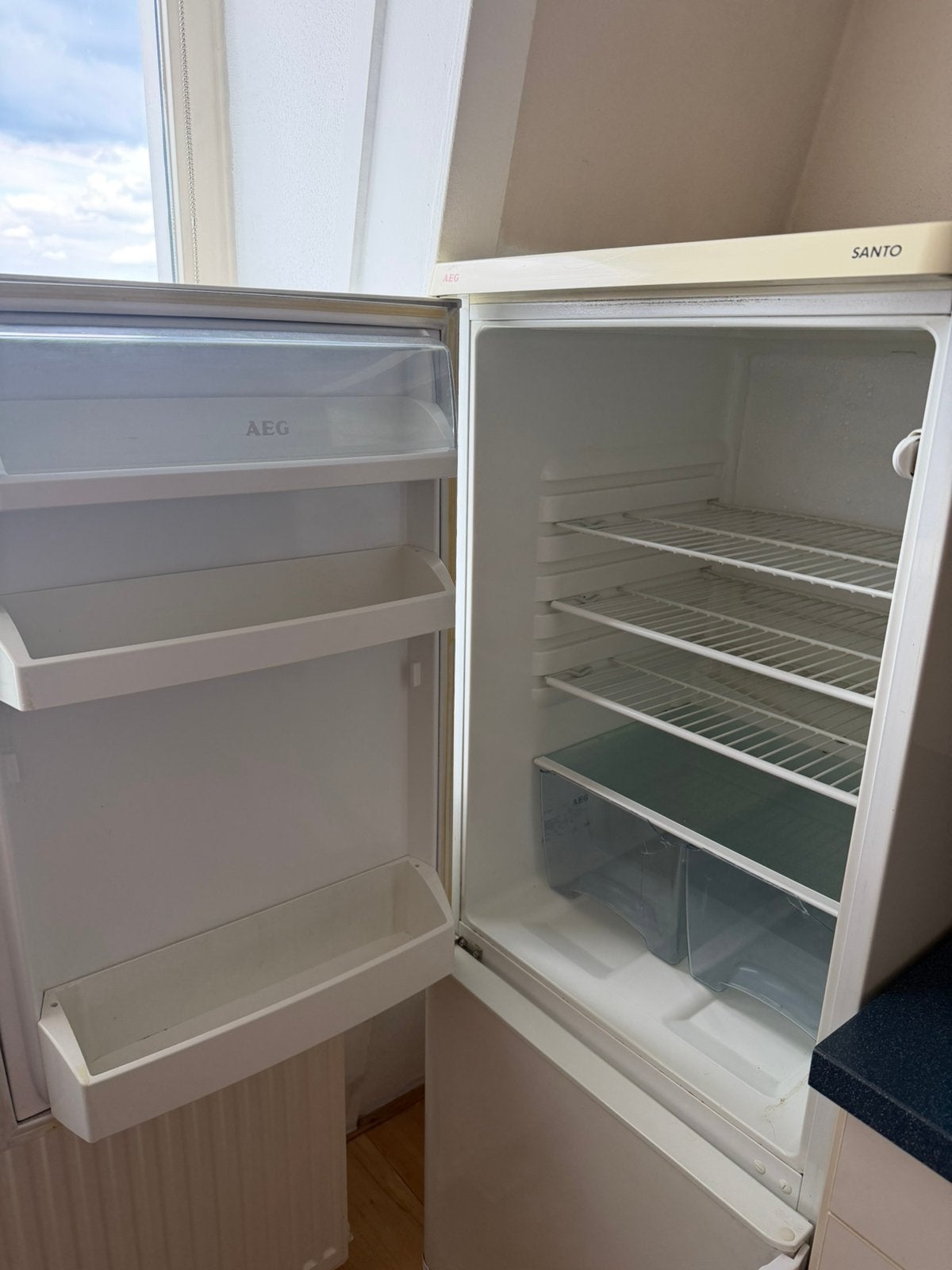 ≥ Gratis AEG Santo Koelkast met vriesvak - Wit (m2405903030 ...