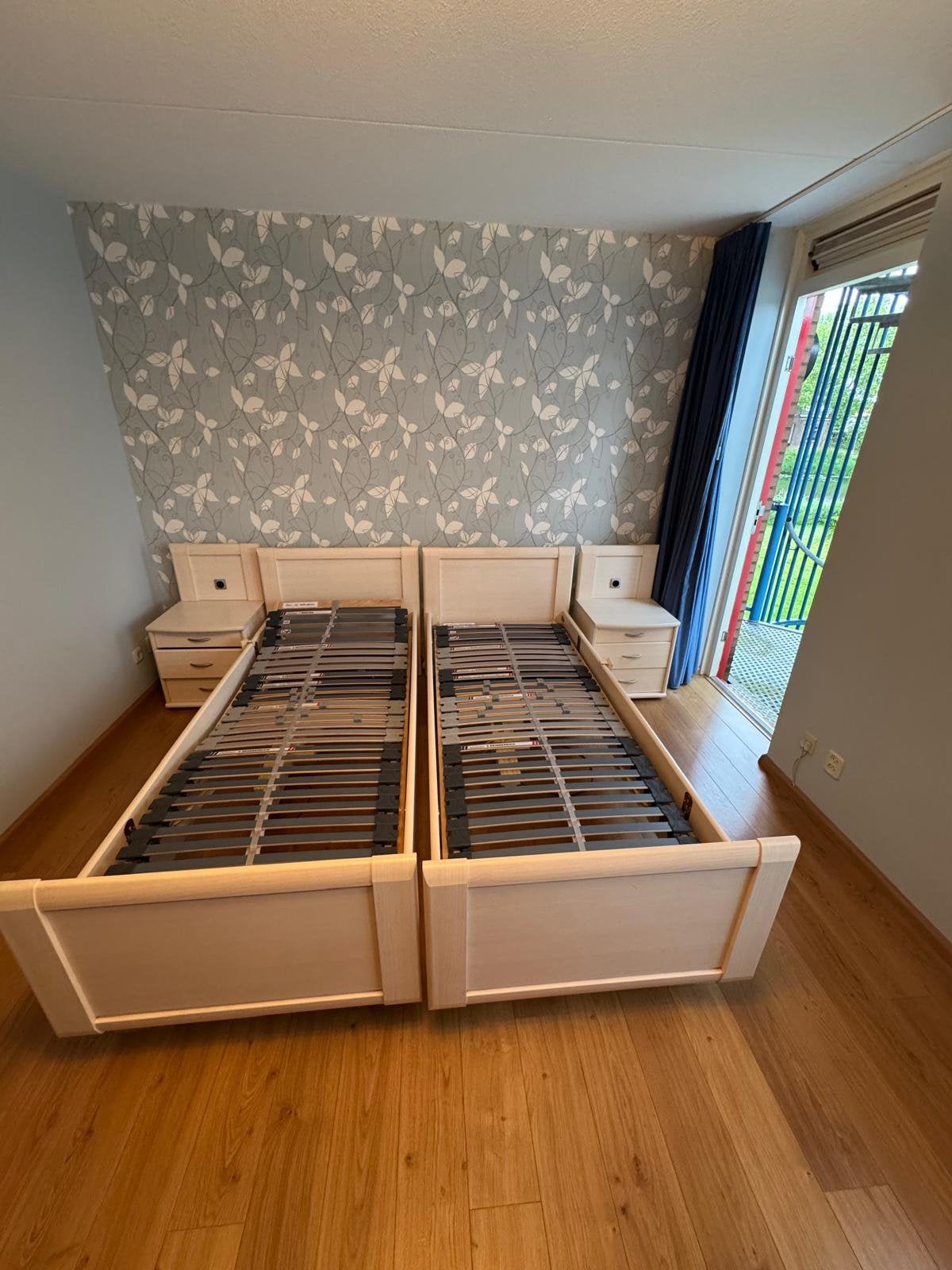 ≥ GRATIS twee bedden met elektrisch verstelbare bodem 80/200 ...