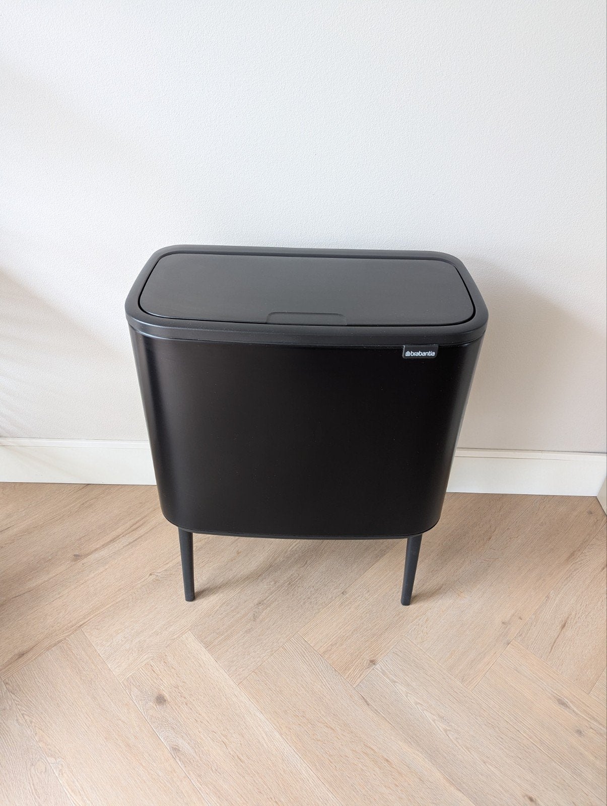 ≥ Brabantia Touch Bin 36L Mat Zwart - Zo goed als nieuw ...