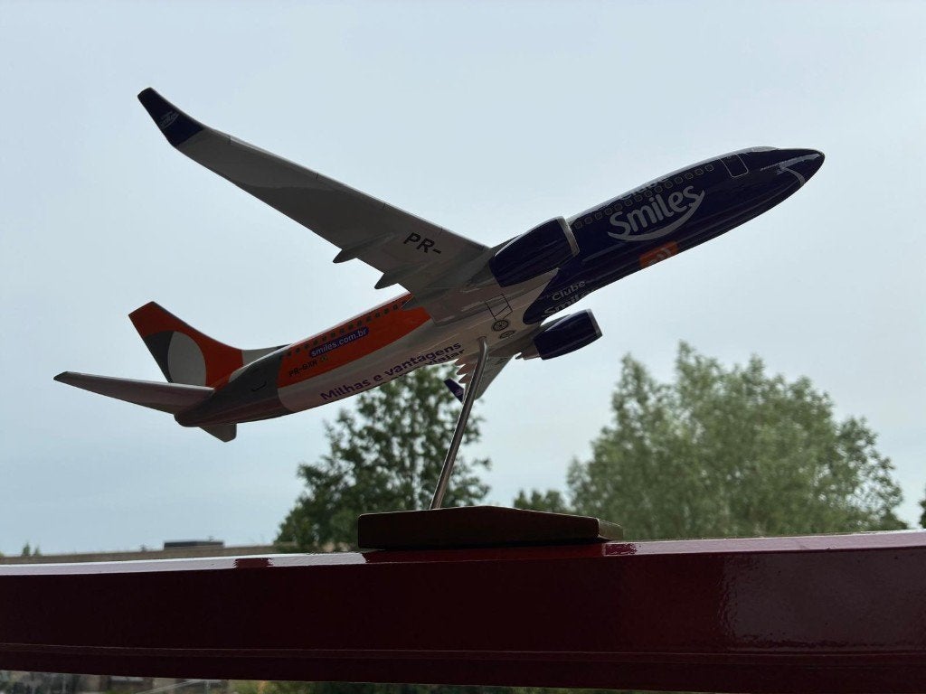 ≥ Smiles Brazil Boeing 737-800 Schaal 1.100 L 38,5 cm B 34 cm ...
