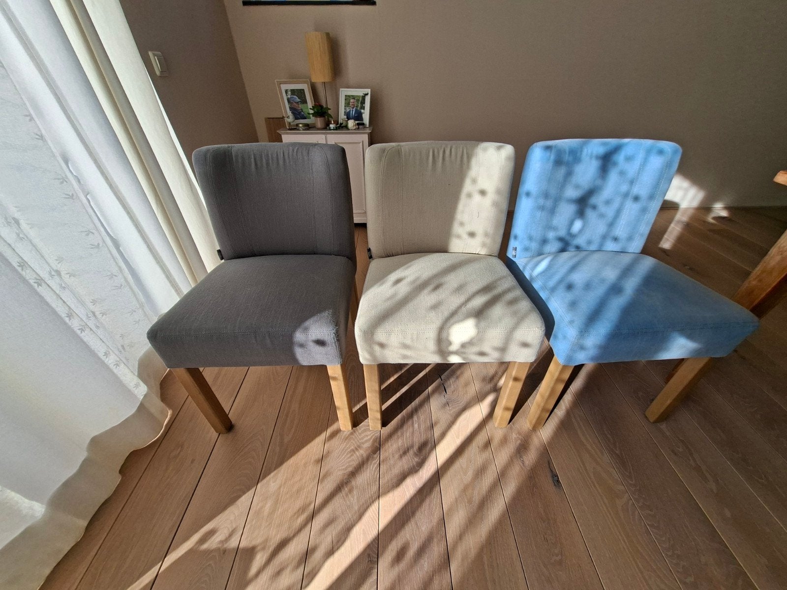 ≥ Stoelen eetkamertafel, stoffen bekleding, houten poten — Stoelen ...