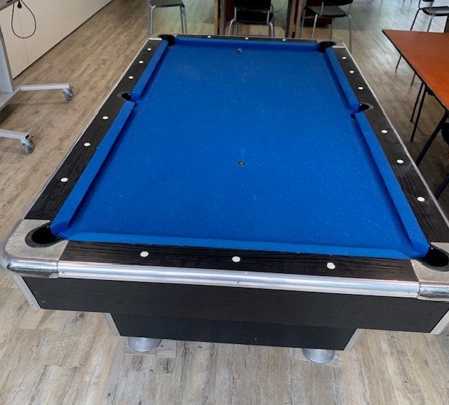 ≥ Poolbiljart met blauw laken - 2.44 x 1.30 m — Biljarten en Poolen ...