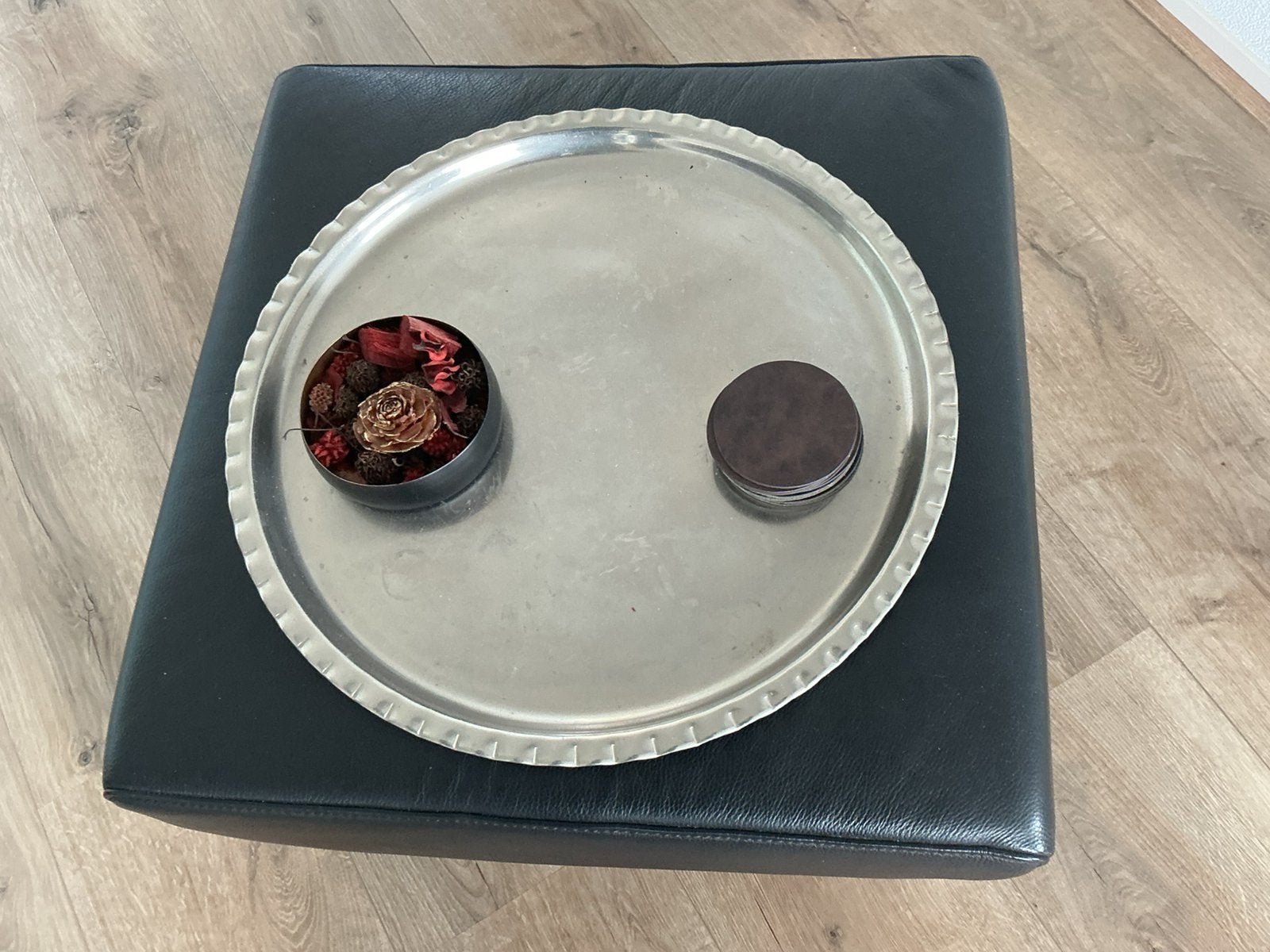 ≥ Grote zwarte leren poef / voetenbank 60x60 cm — Banken | Voetenbanken ...