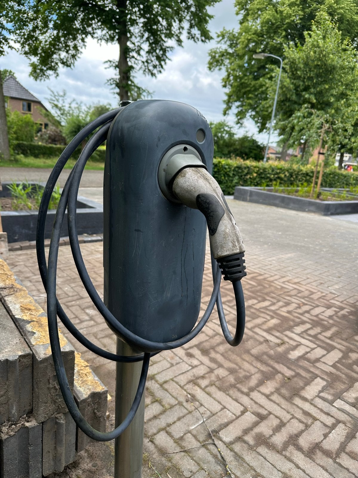 ≥ NewMotion Lolo 1 fase laadpaal met 5m vaste laadkabel — Laadpalen ...