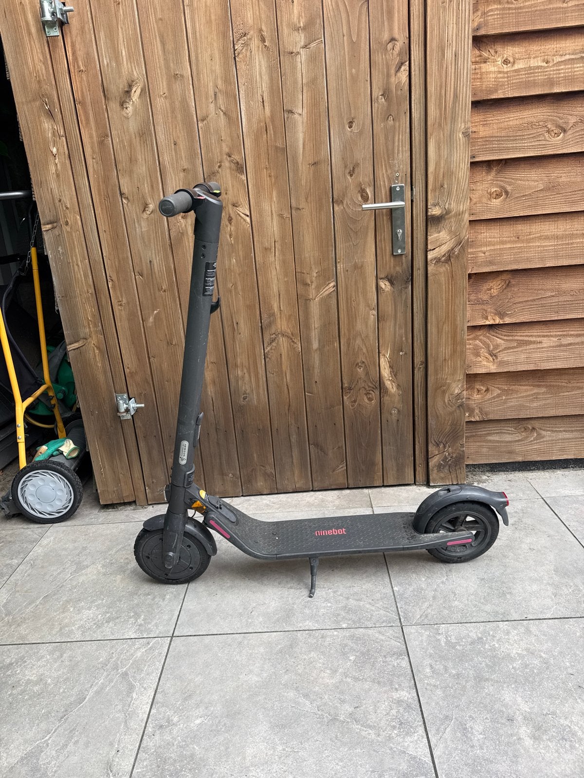 ≥ Ninebot elektrische step (E-scooter) — Steps — Marktplaats