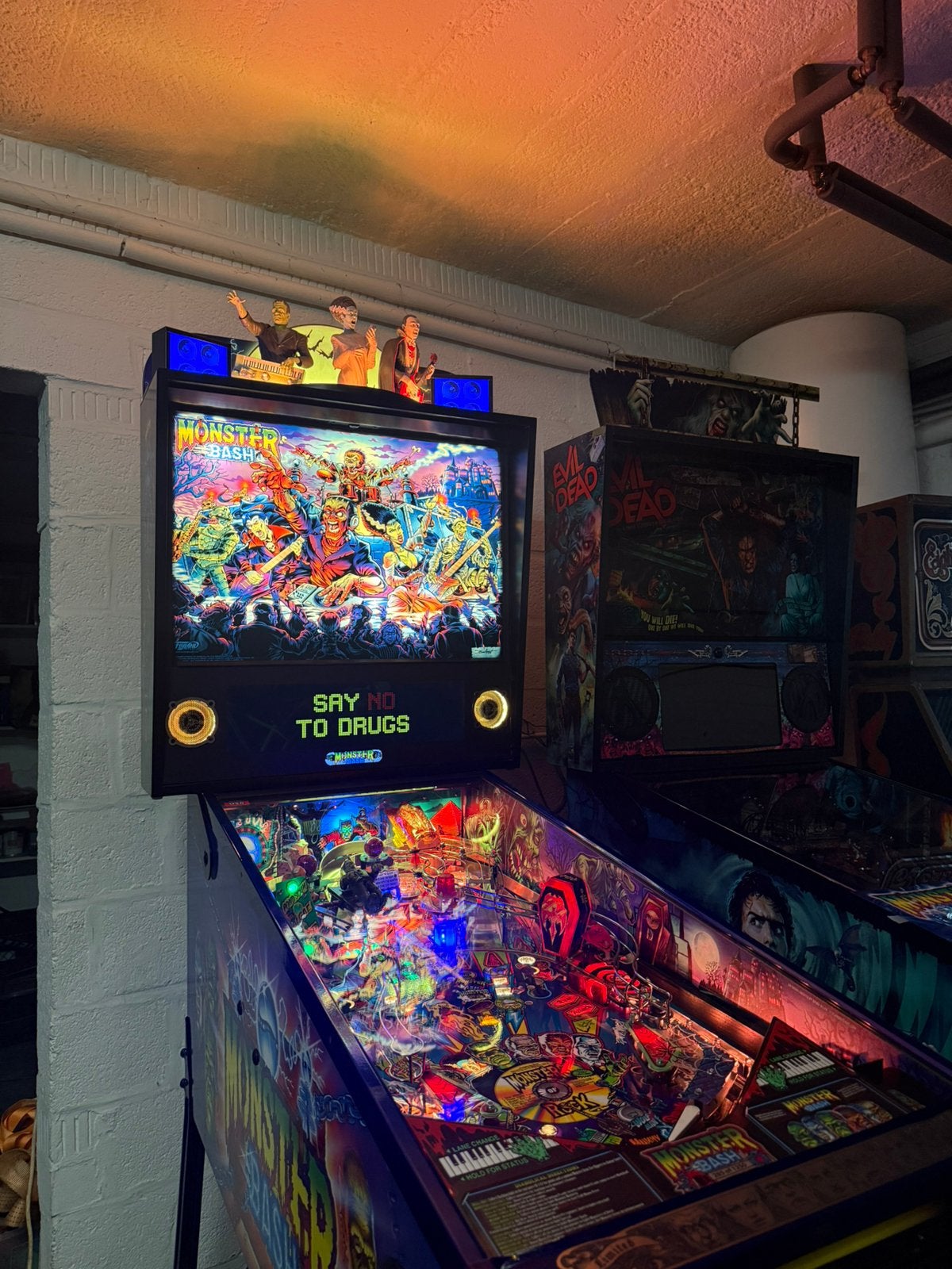 ≥ Monster Bash Remake LE - CGC Flipperkast — Automaten | Flipperkasten ...