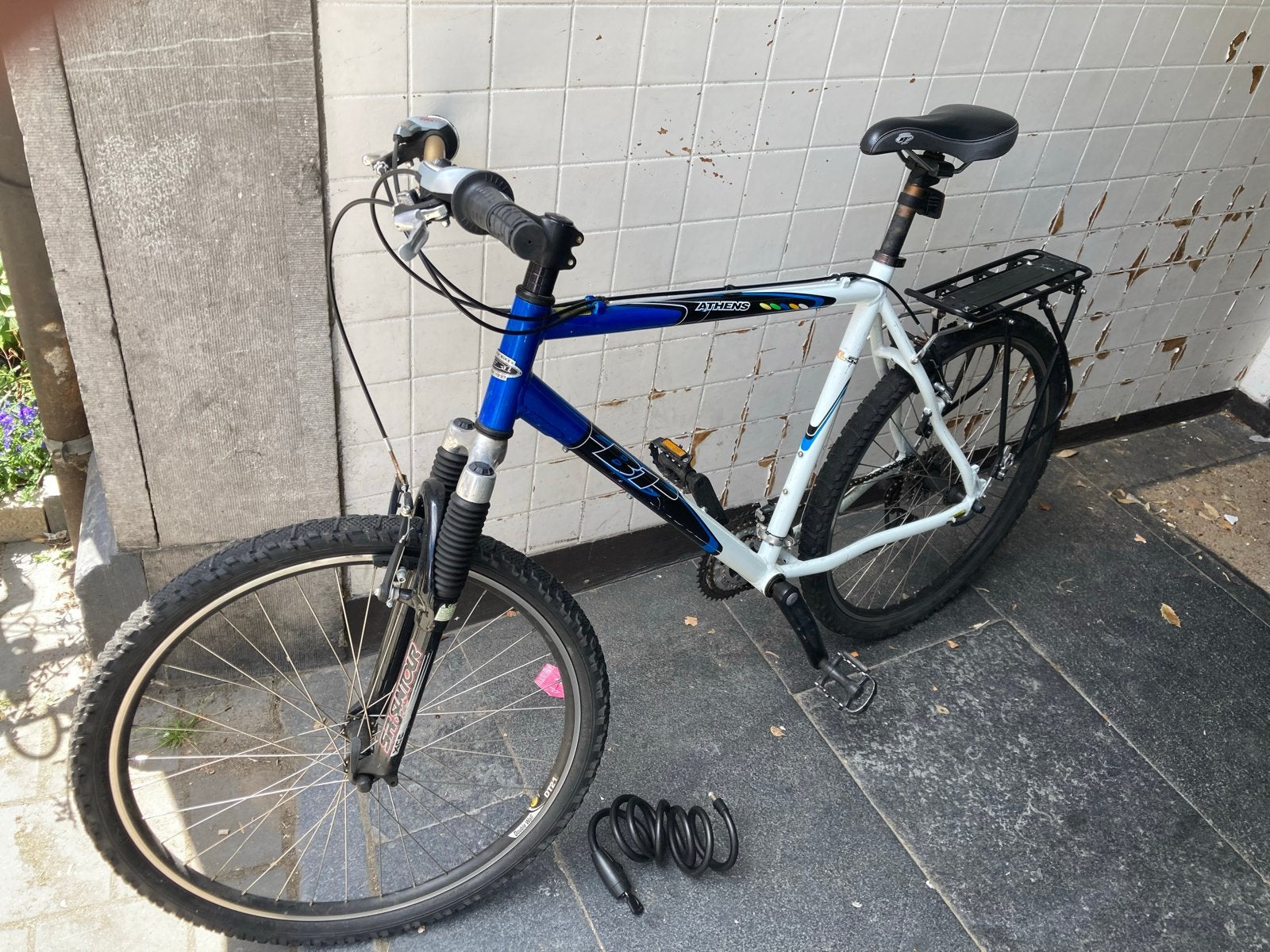 ≥ Mountainbike met vering en SRAM MRX Pro schakeling — Fietsen ...