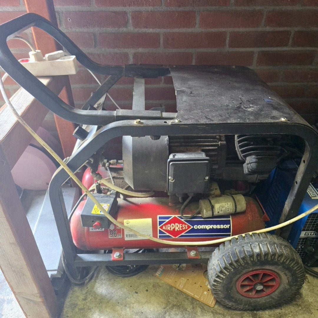 ≥ Airpress compressor (defect) — Compressors — Marktplaats