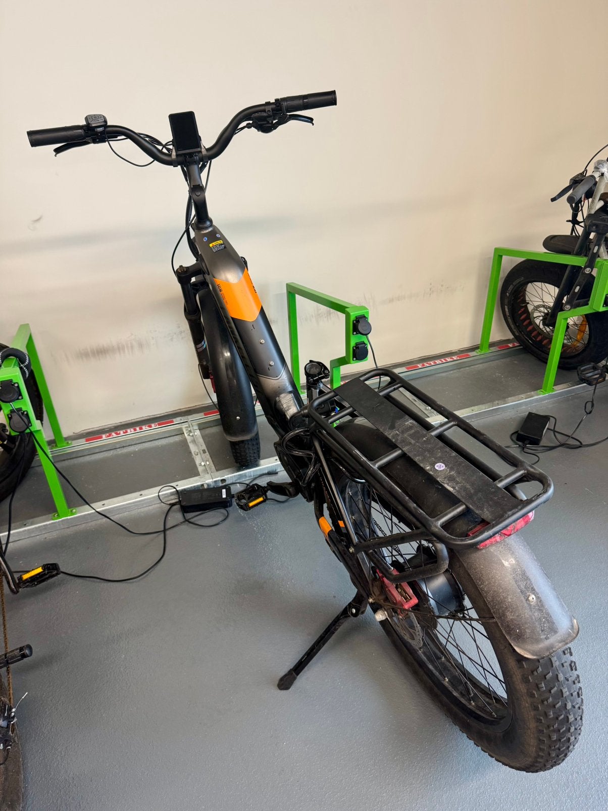 ≥ Lankeleisi Fat‑Tire E‑Bike (needs frame check) — Fietsen | Tandems ...