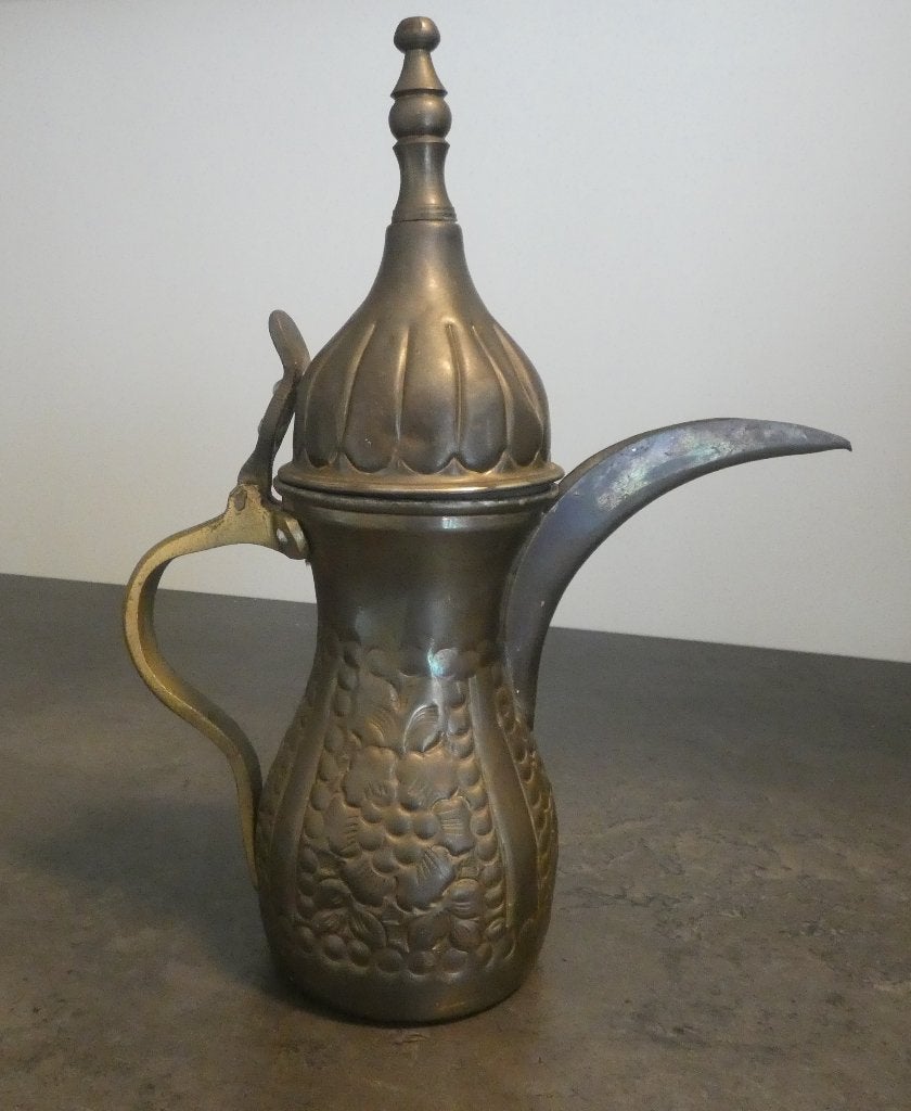 ≥ Arabische Dallah traditionele Koffiepot–antiek [1779] — Antiek ...