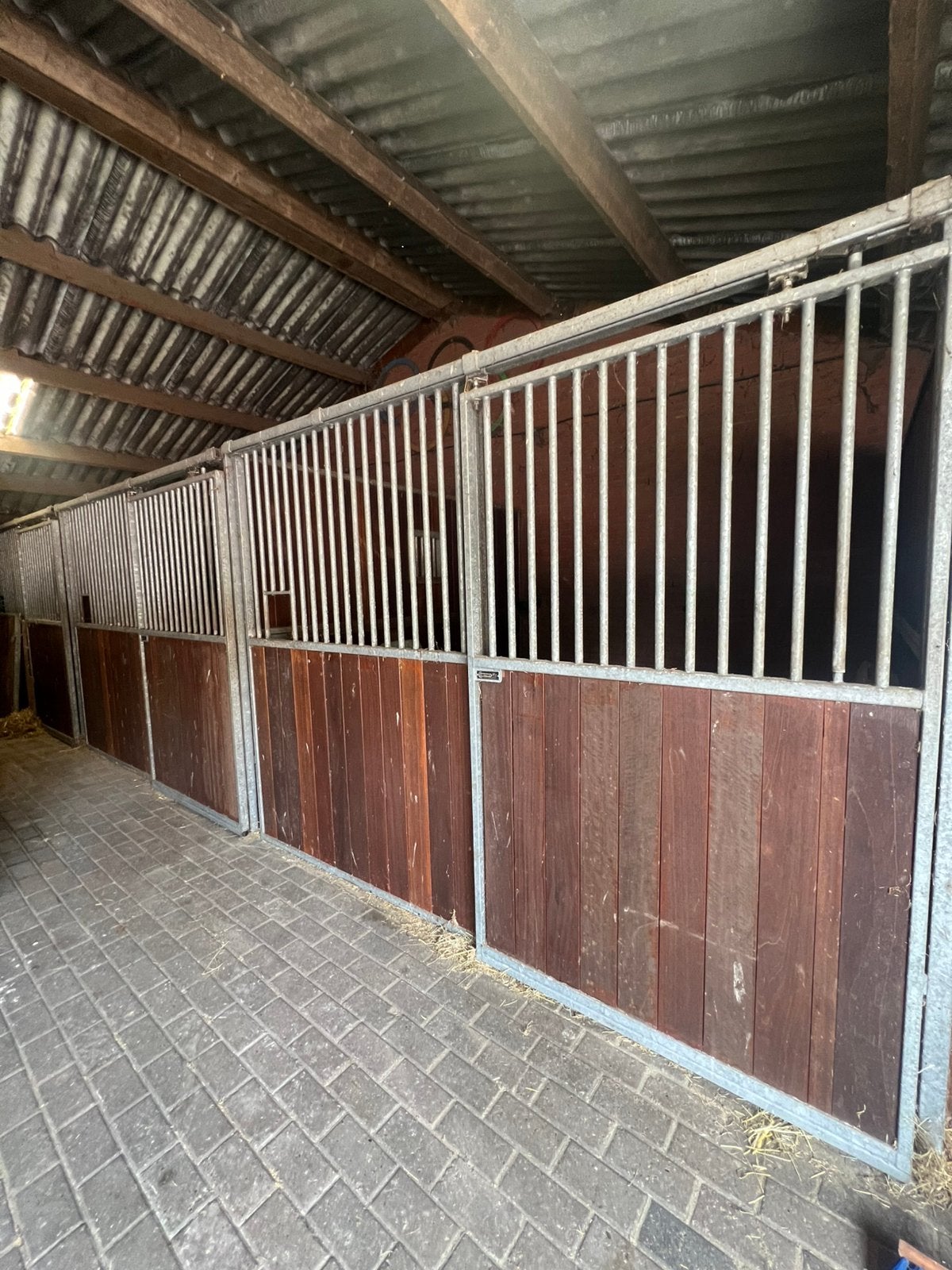 ≥ Corton boxen (m2406336555) — Stalling en Weidegang — Marktplaats